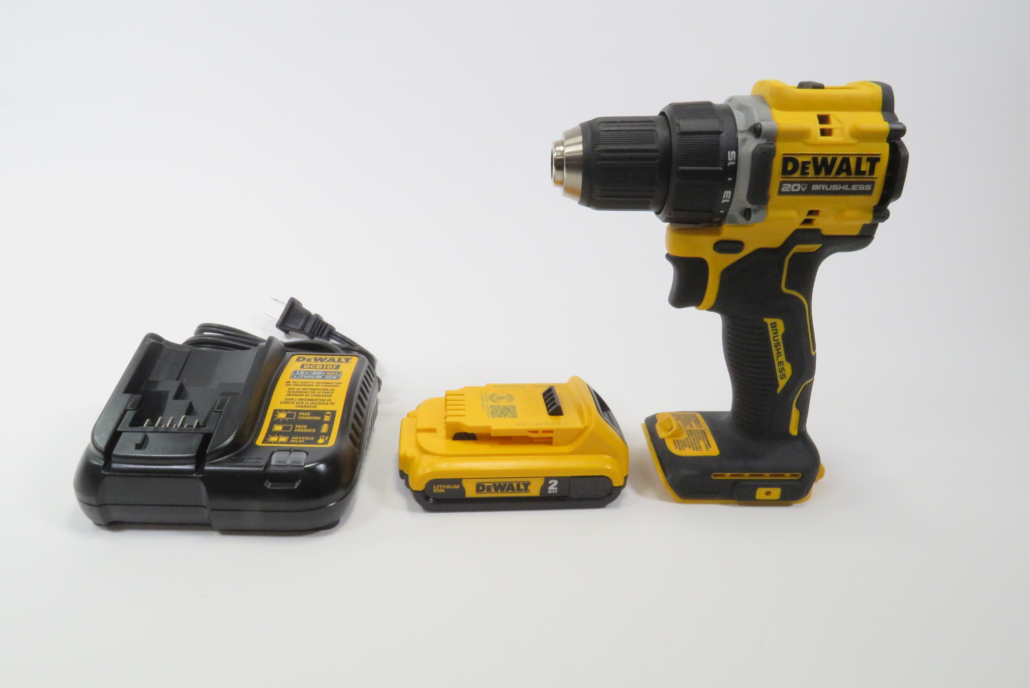 DeWalt DCD794 ATOMIC 20-Volt MAX Brushless Cordless 1/2" Drill Driver Kit