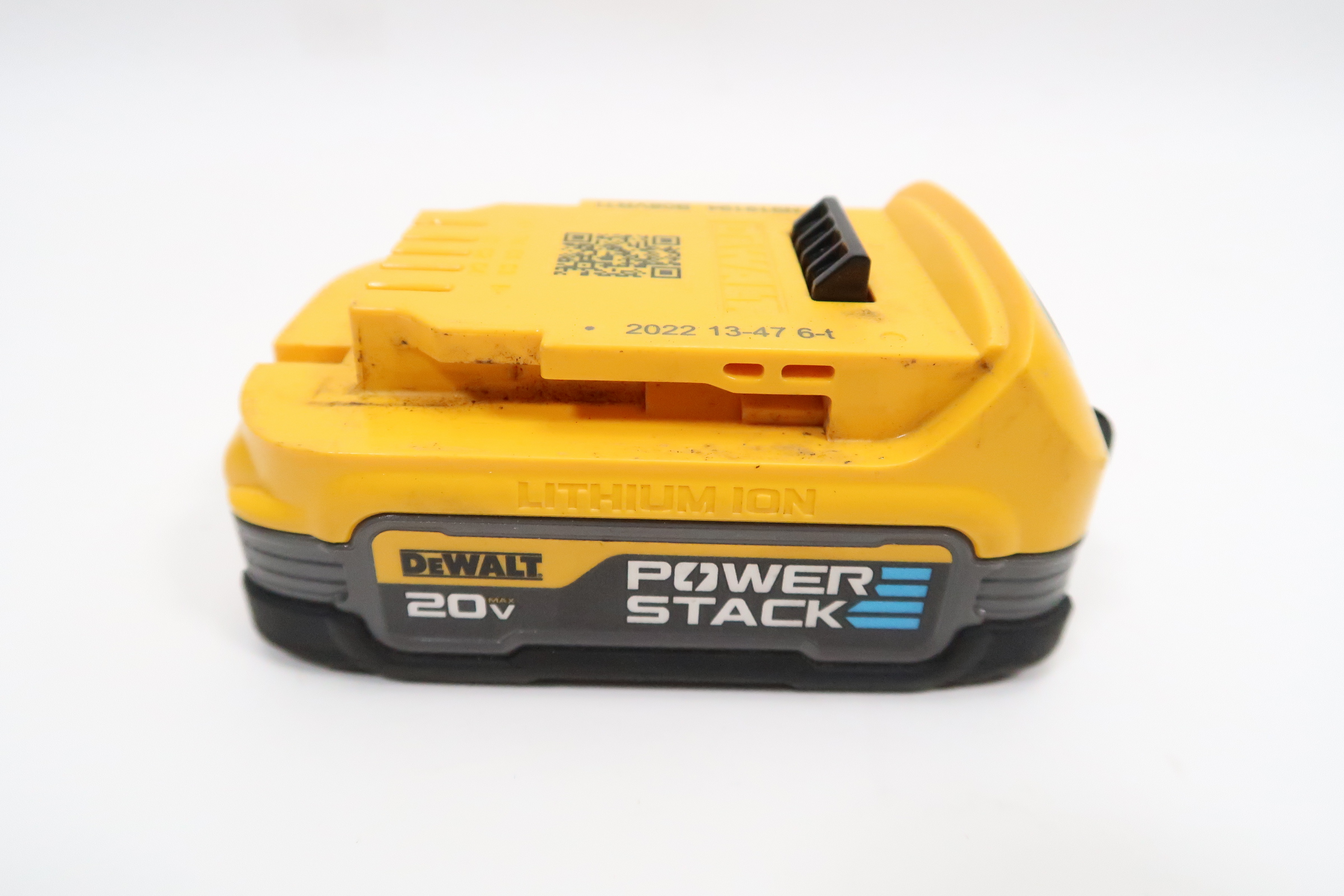 DeWalt DCF894 20V Lithium-Ion Cordless Brushless 1/2 in. Impact Wrench