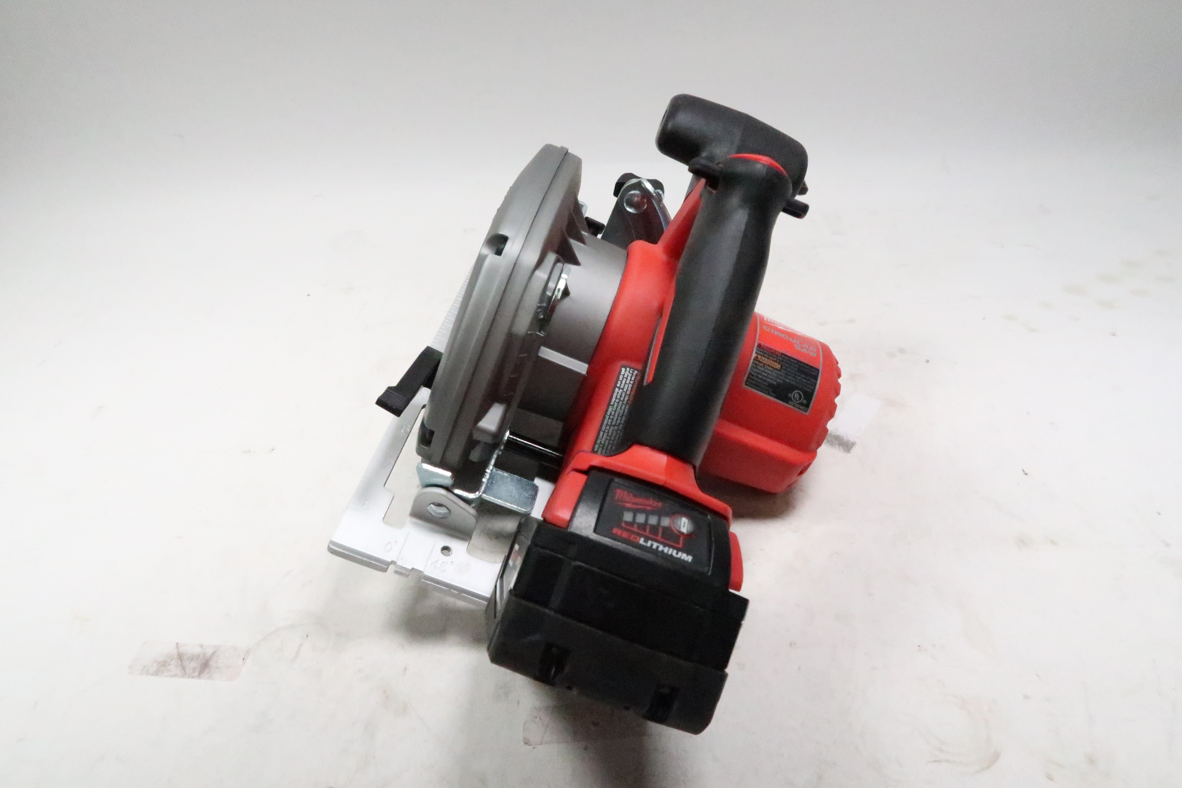 Milwaukee 2630-20 M18 18-Volt Lithium-Ion Cordless 6-1/2 in. Circular Saw