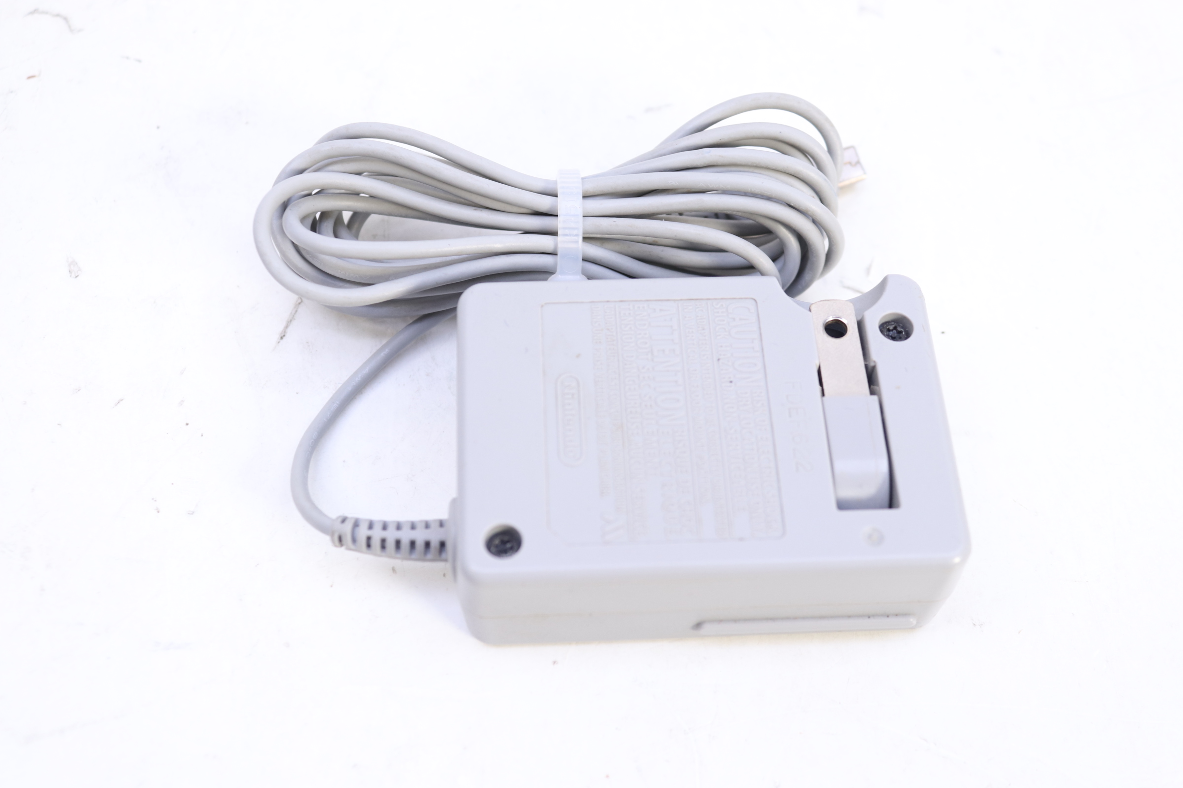 Nintendo UTL-001 Dual-Screen Handheld Video Game Console DSi XL