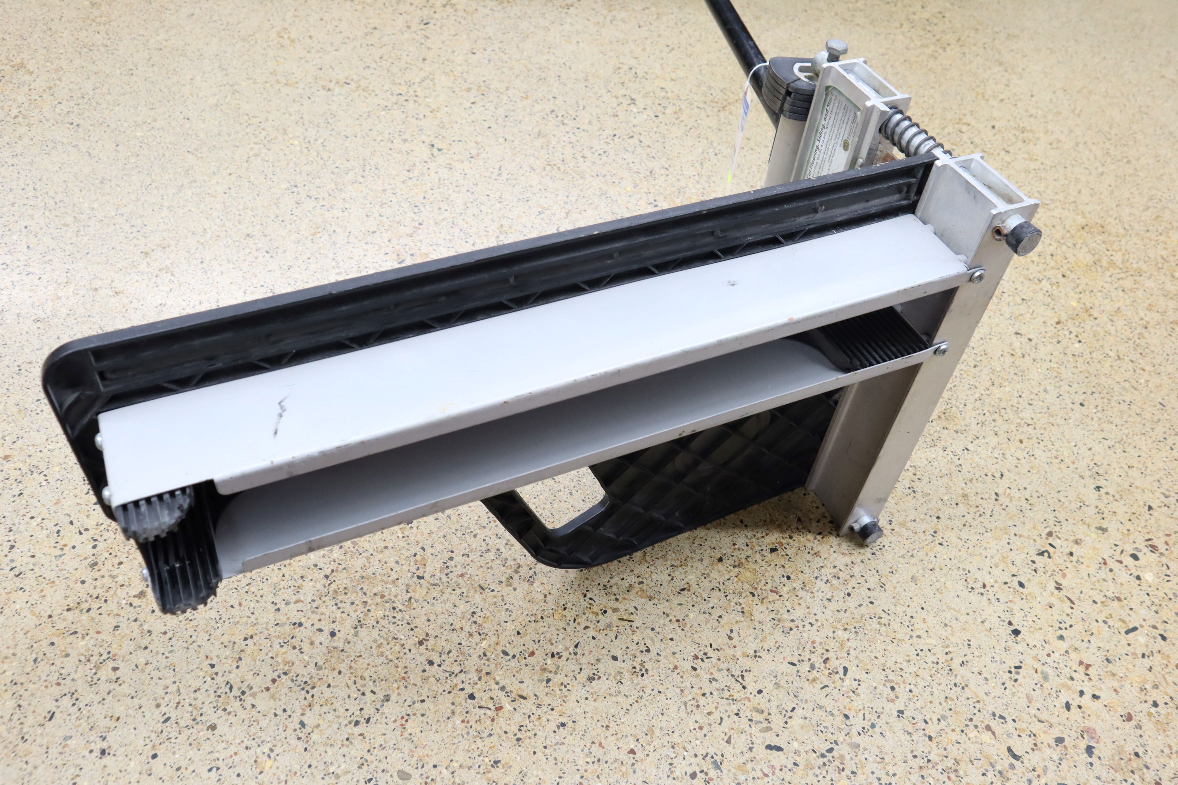 Bullet Tools EZ Shear 13 Inch Multi Cutter Flooring Tool