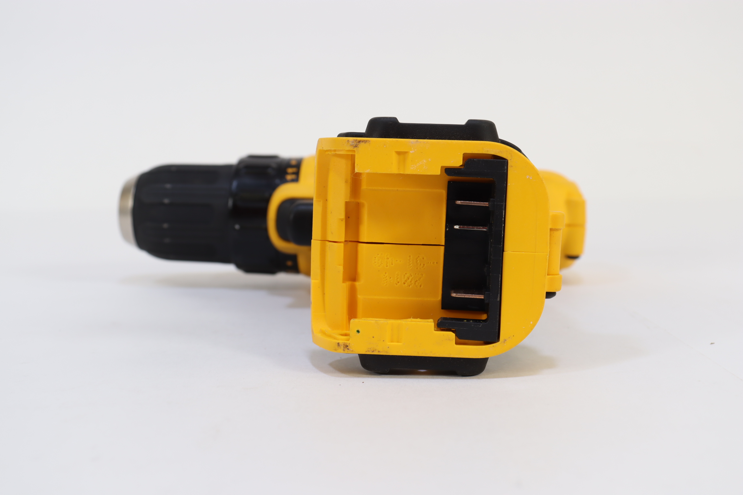 DEWALT Cordless Drill DCD710 12-volt Max 3/8"- Battery - Charger