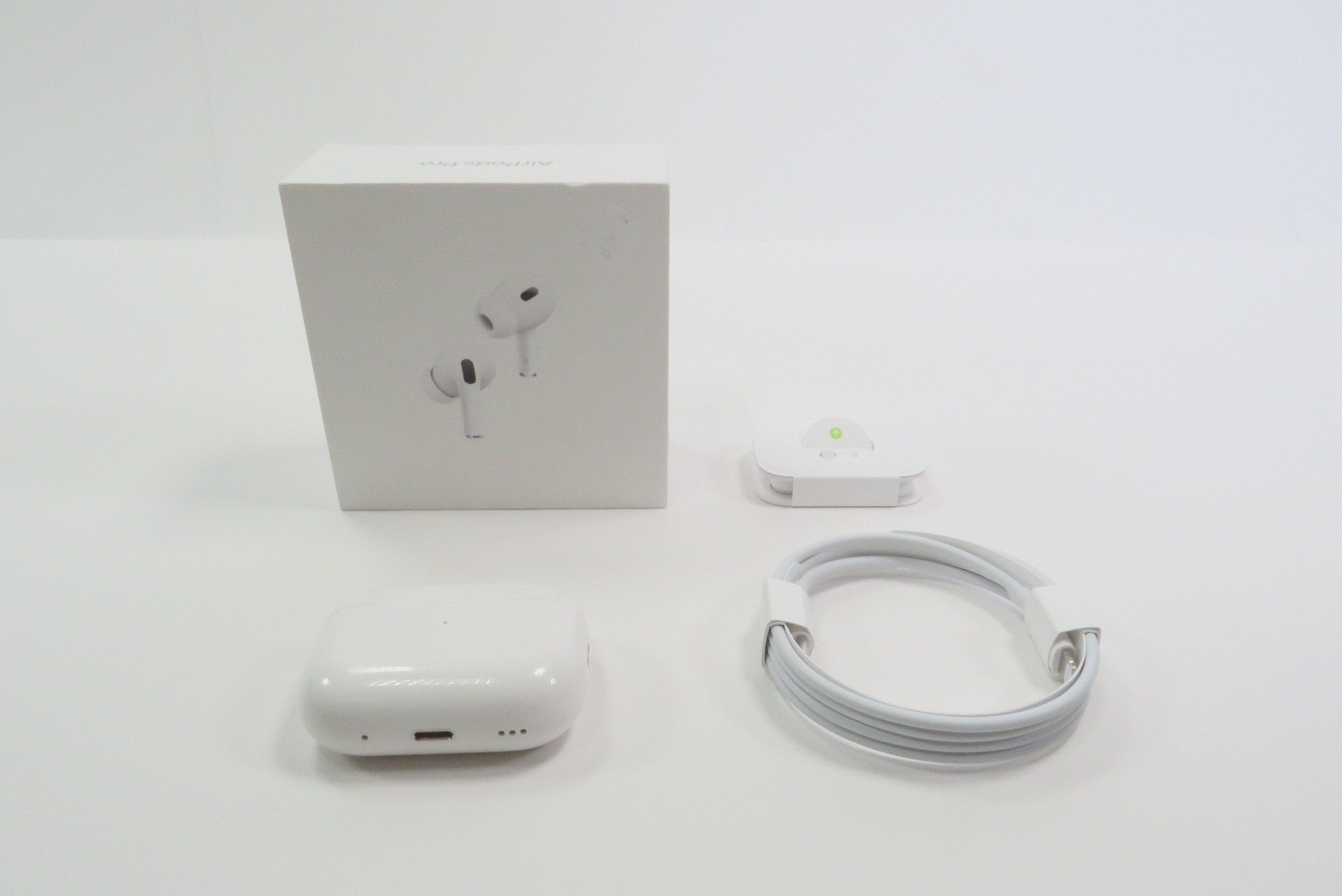Apple AirPods Pro 2nd Gen MQD83AM/A Wireless Earbuds