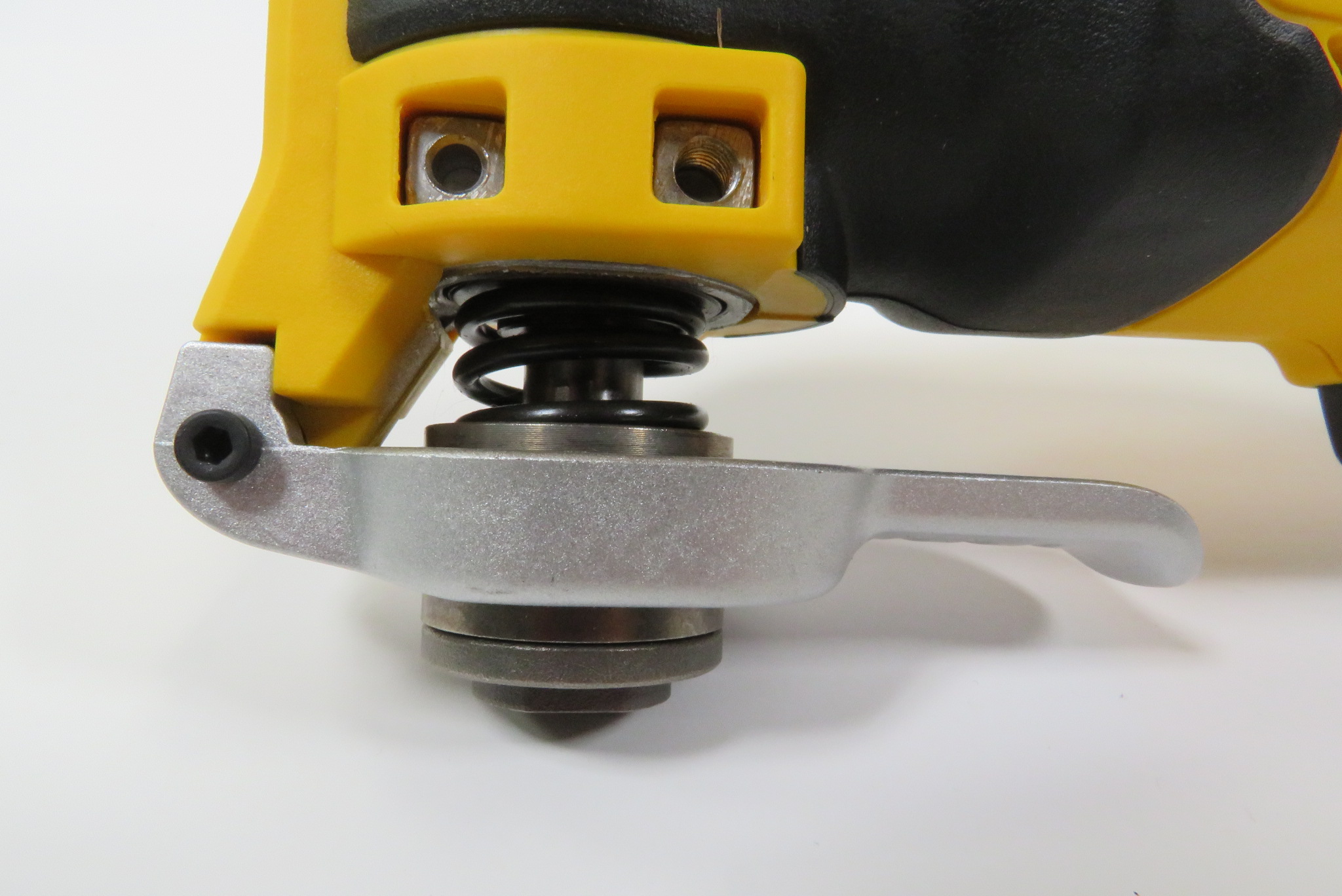DeWalt DCS356 20V Max Brushless Cordless 3-Speed Oscillating Multi-Tool