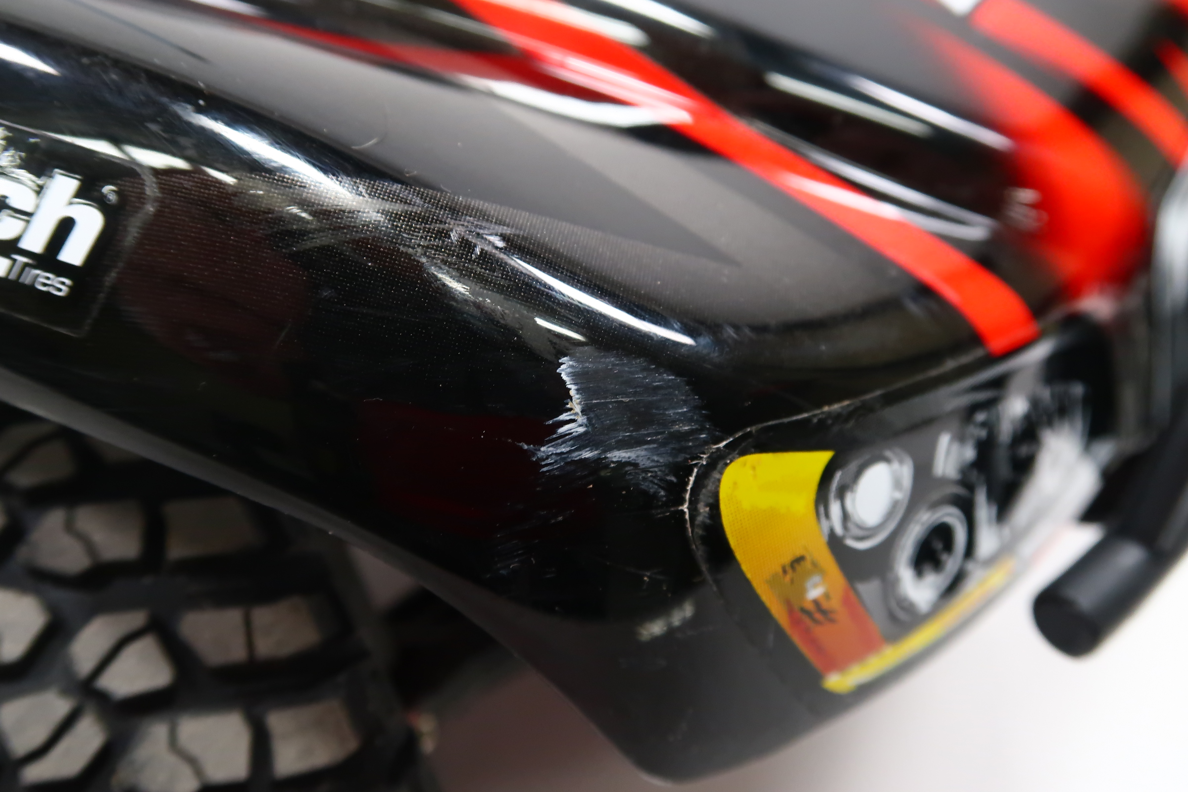 Traxxas Slash 2WD 1/10 Scale Brushless RC Short Course Truck