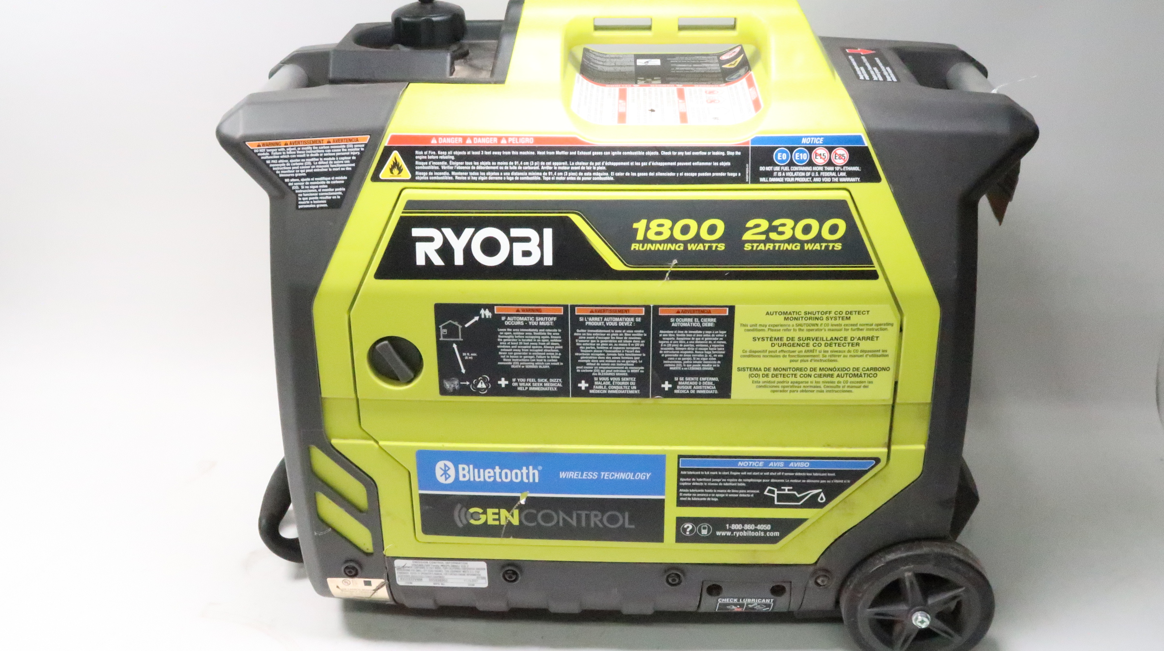 RYOBI RYi2322VNM 2300 Watt Bluetooth Inverter Generator
