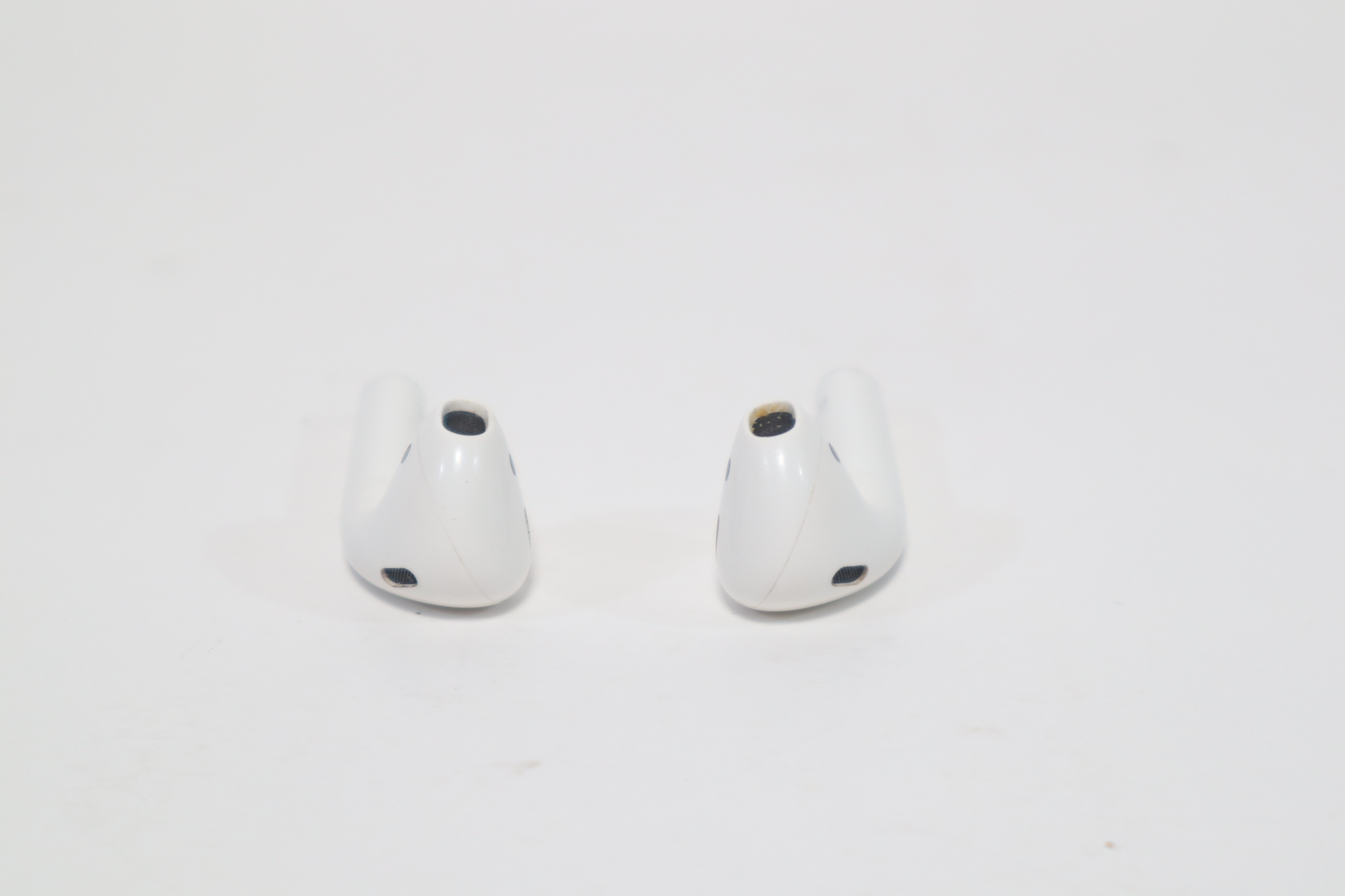 Apple A2301 & A2302 Airpods Gen 2 Motion & Speech Detecting In Ear ...