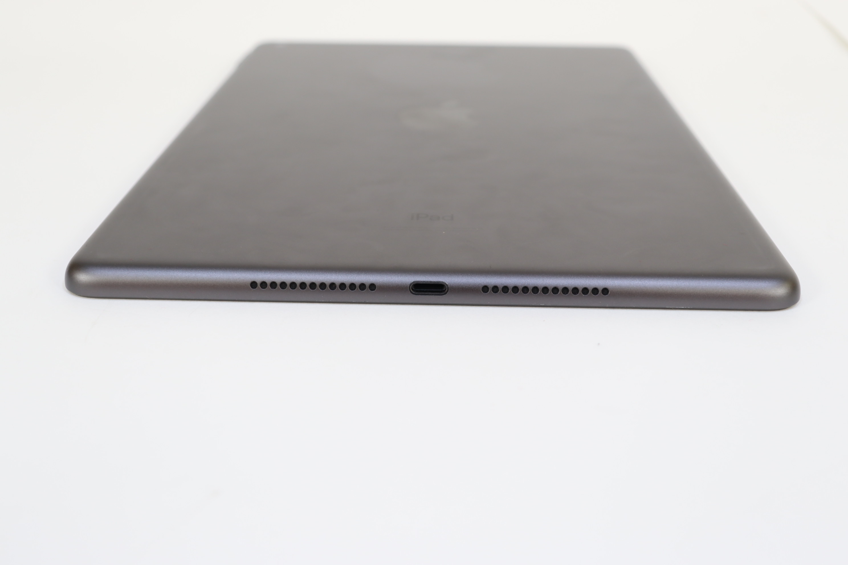 Apple iPad MK2K3LL/A A2602 10.2" 9th Gen (Wi-Fi Only) 64GB Storage Tablet