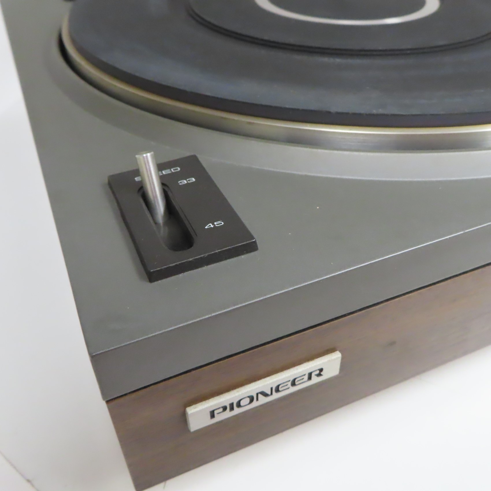 Pioneer PL-115D 2-Speed Belt-Drive Turntable/Record Player