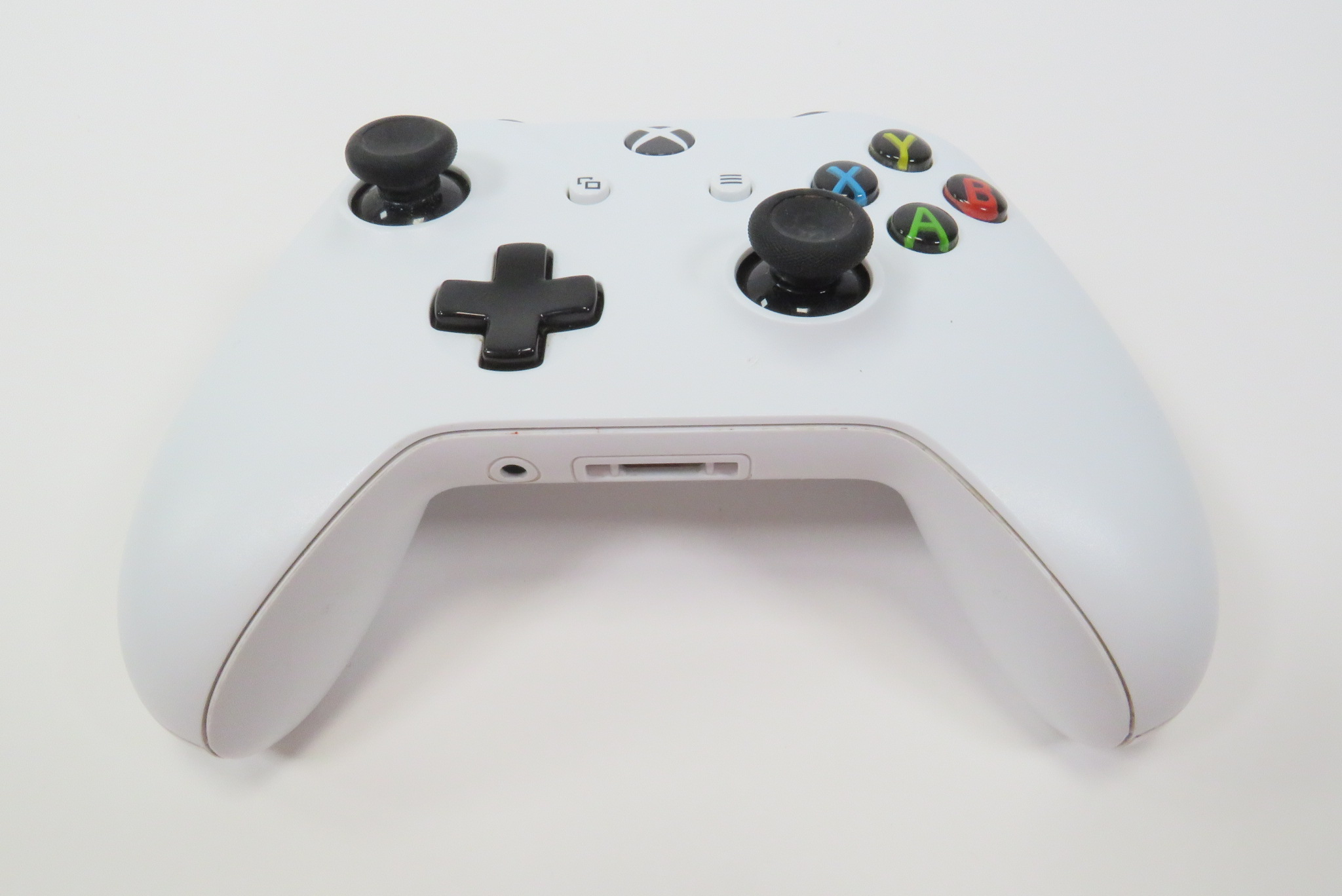 Microsoft Xbox One 1708 Wireless Video Game Controller -3306