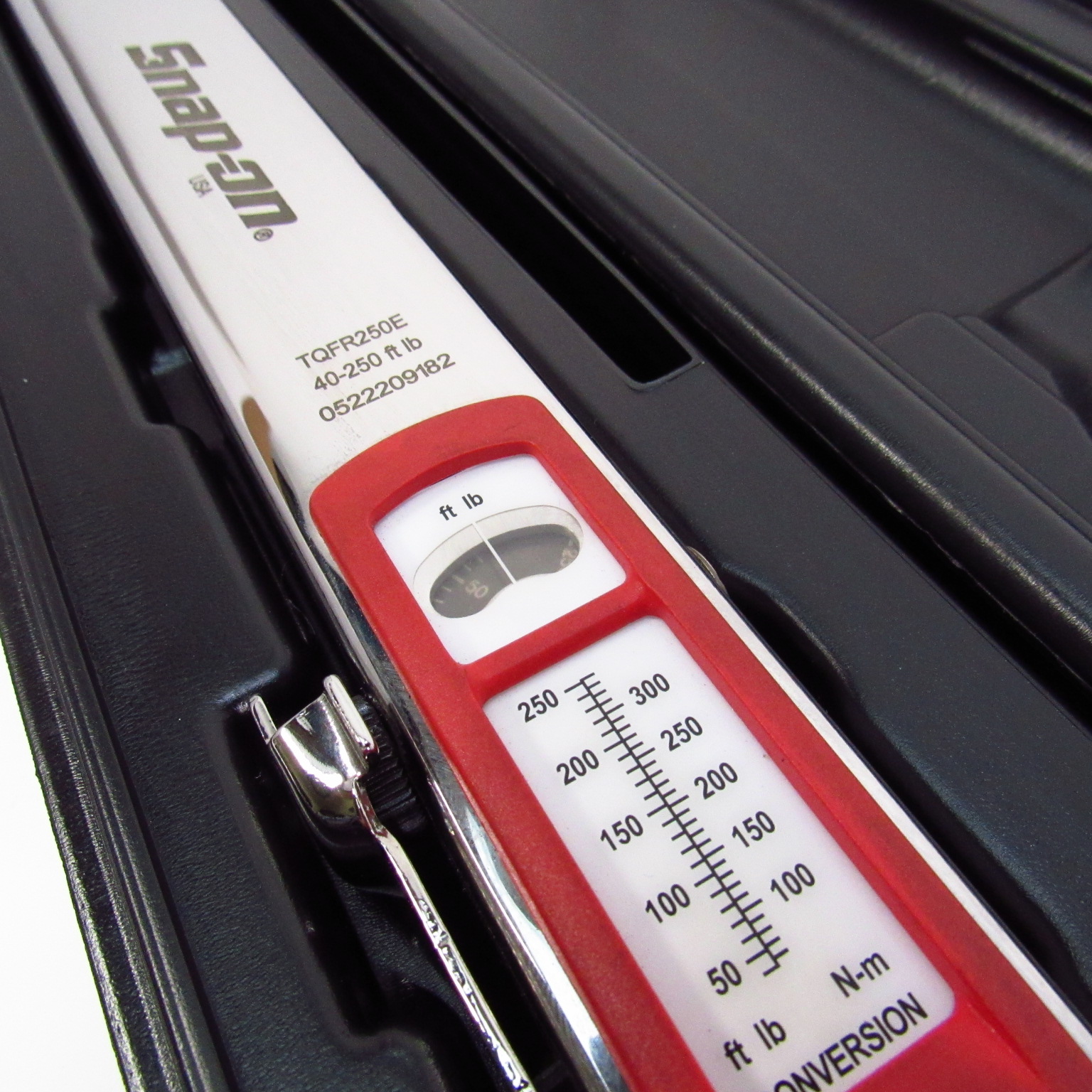 Snap-on Tools TQFR250E 1/2'' Drive 40-250 ft-lb Flex-Head Torque Wrench
