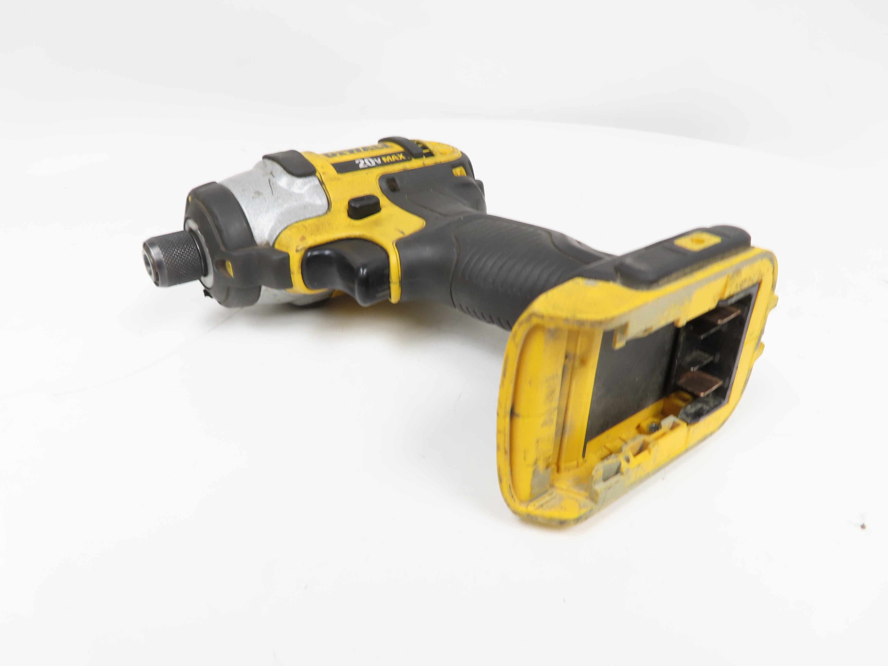 DeWalt DCF885 MAX 20V 1/4" Cordless Impact Driver (Tool Only)