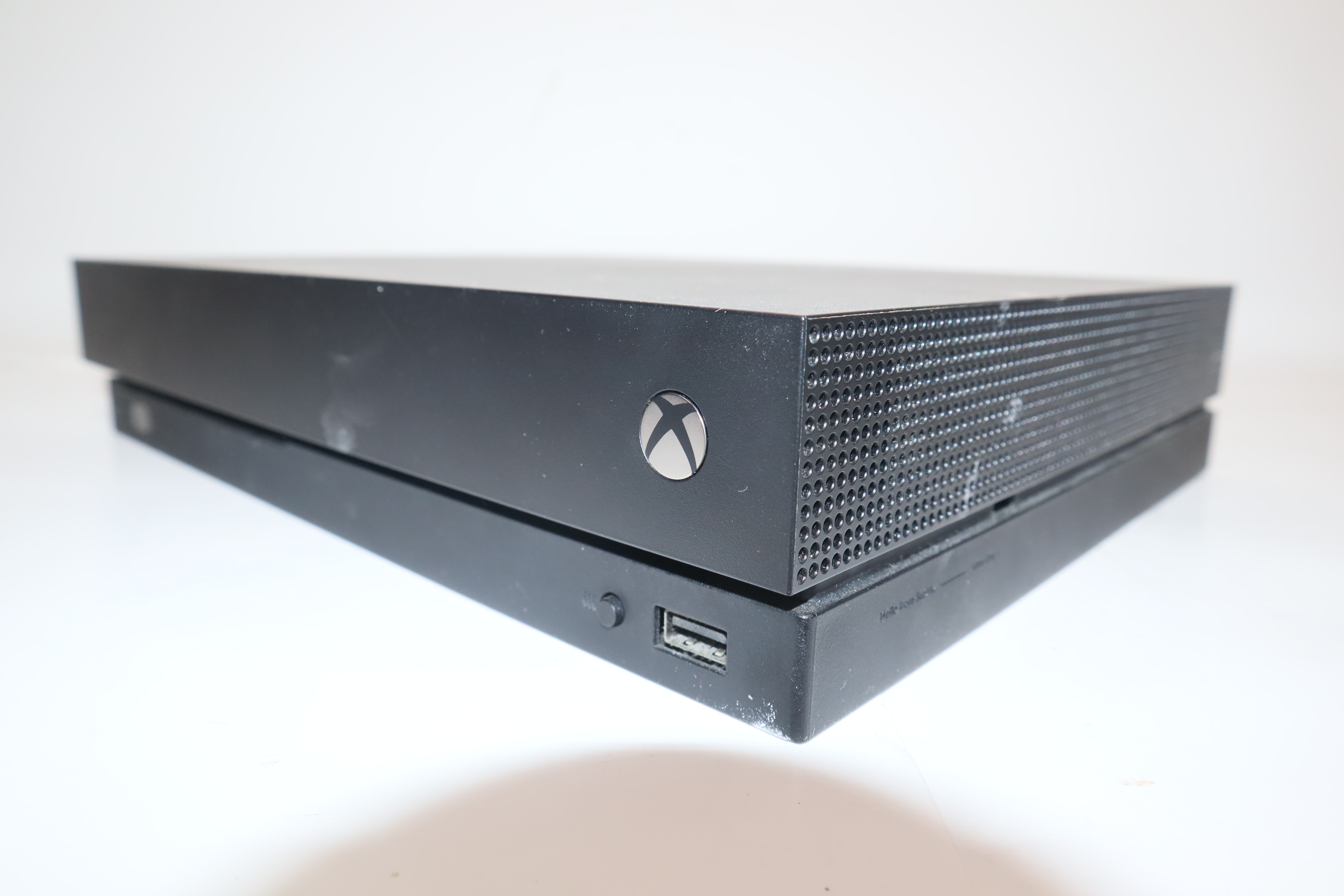 Microsoft 1787 Black Xbox One X 1TB 4K Video Gaming Console 1017