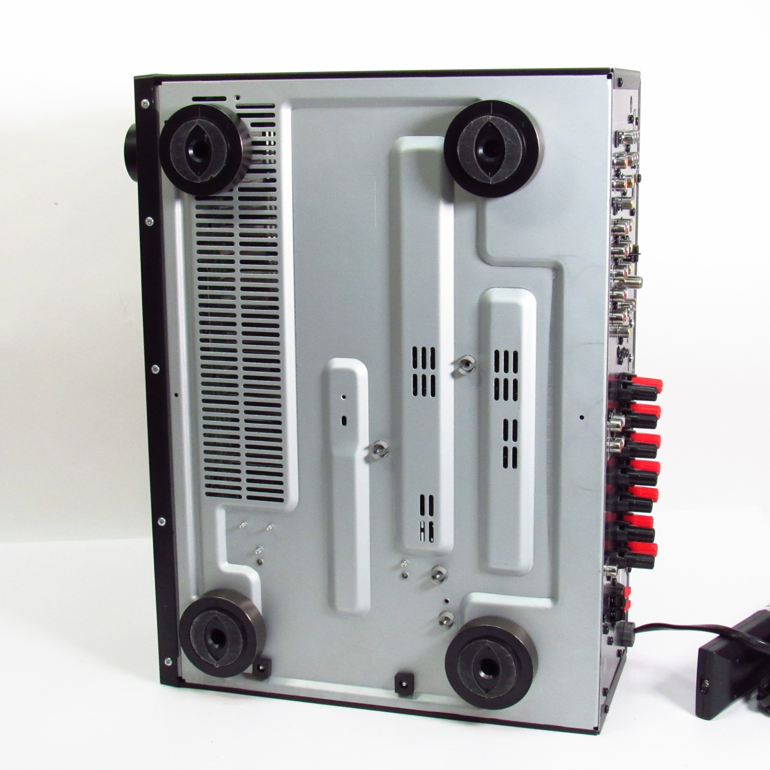 Yamaha RX-V671 7.1-Channel Network AV Receiver - Local Pick-Up Only