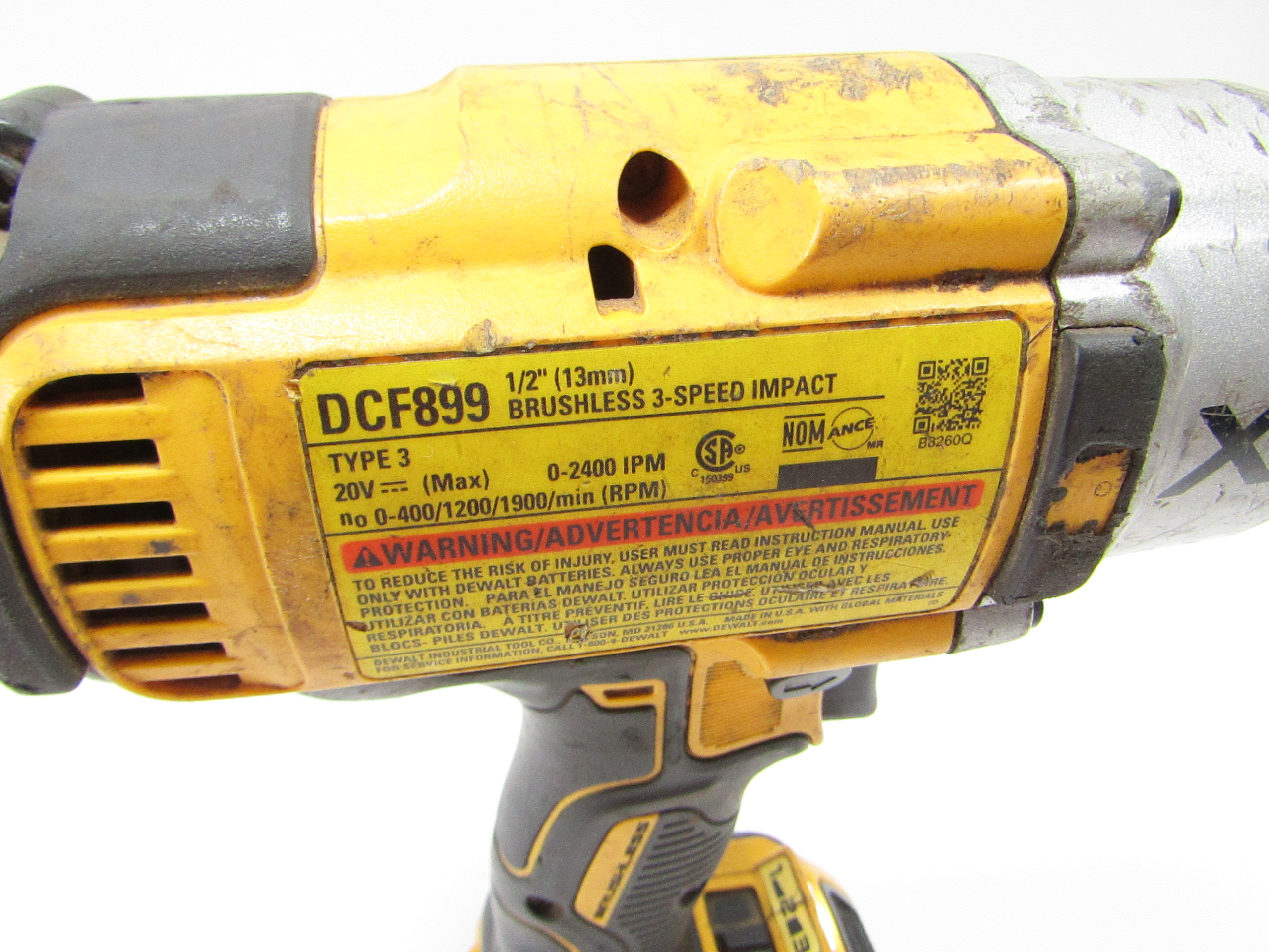 DeWALT DCF899 20V MAX XR Cordless Brushless 1/2" High Torque Impact Wrench
