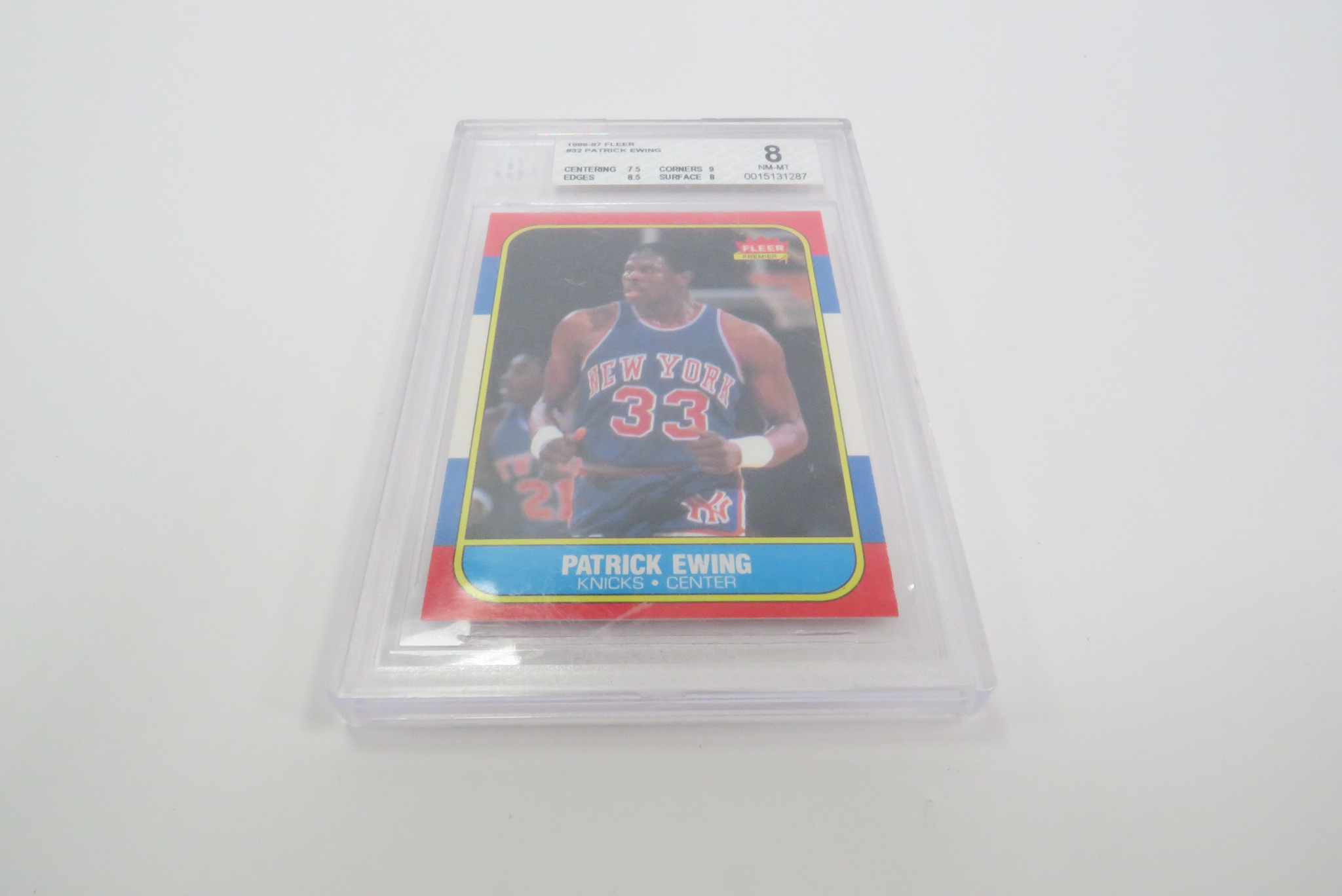 Beckett 1986-87 Fleer #32 Patrick Ewing Grade 8 Card