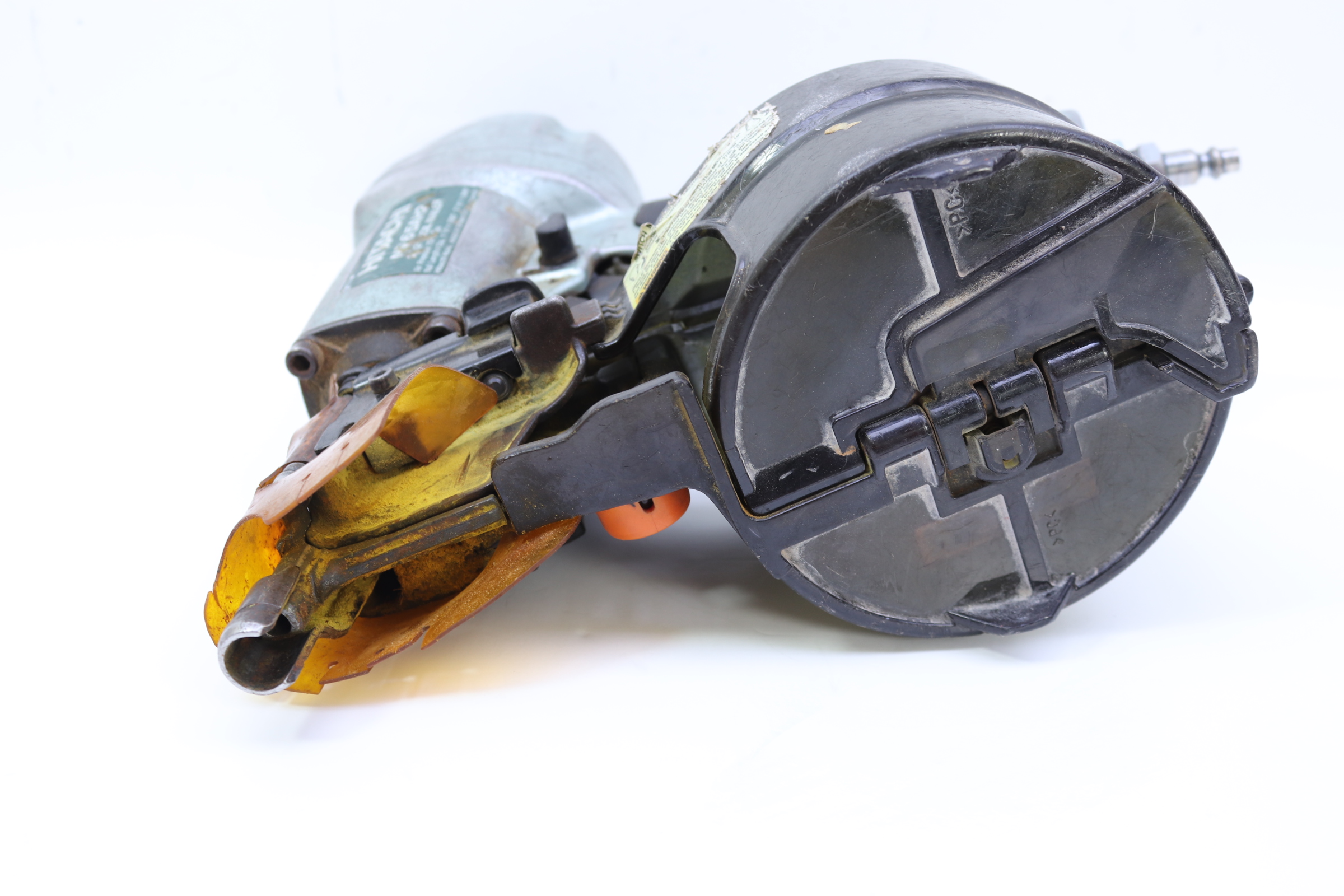 Metabo HPT NV65AH2 2-1/2" 15-Degree Pneumatic Siding Nailer