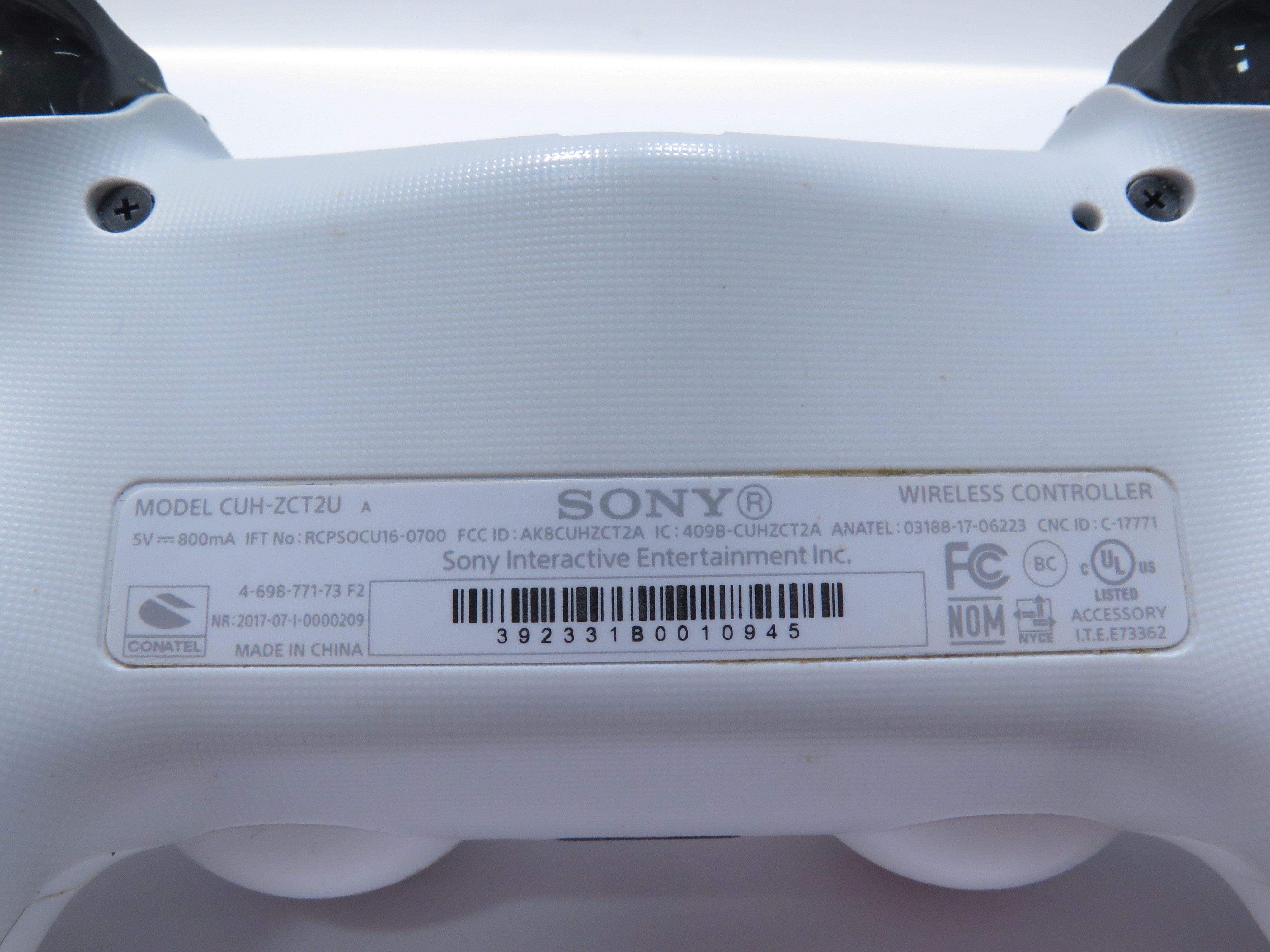 Sony CUH-ZCT2U PlayStation 4 Dual shock Wireless Controller - White 6408