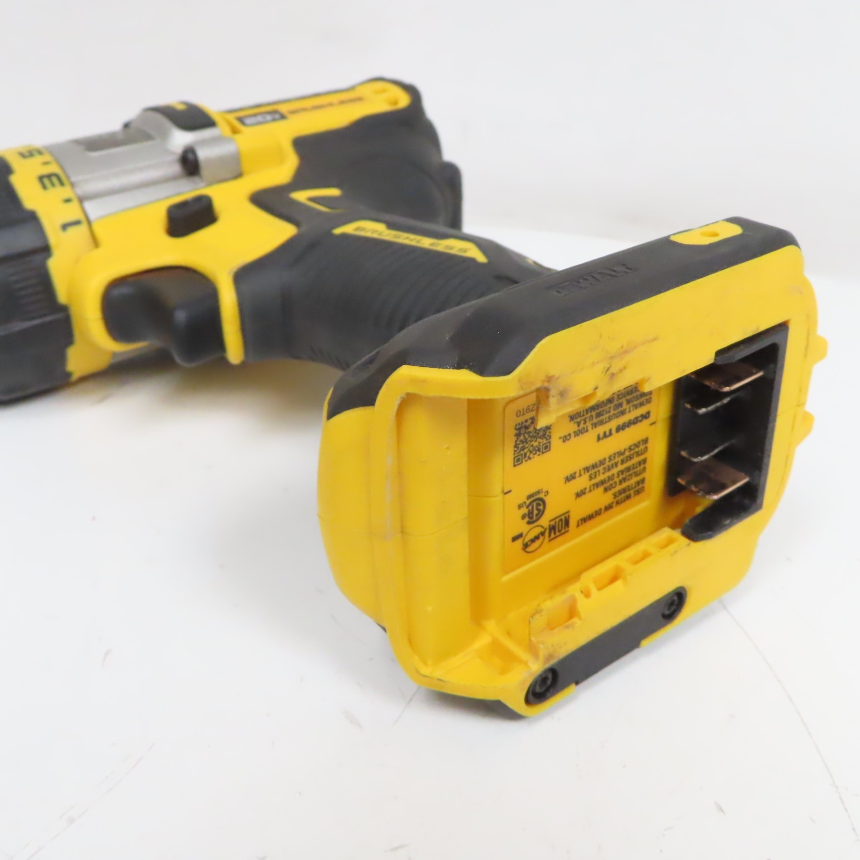 DeWalt DCD999 MAX 20V 1/2" Cordless Hammer Drill/Driver