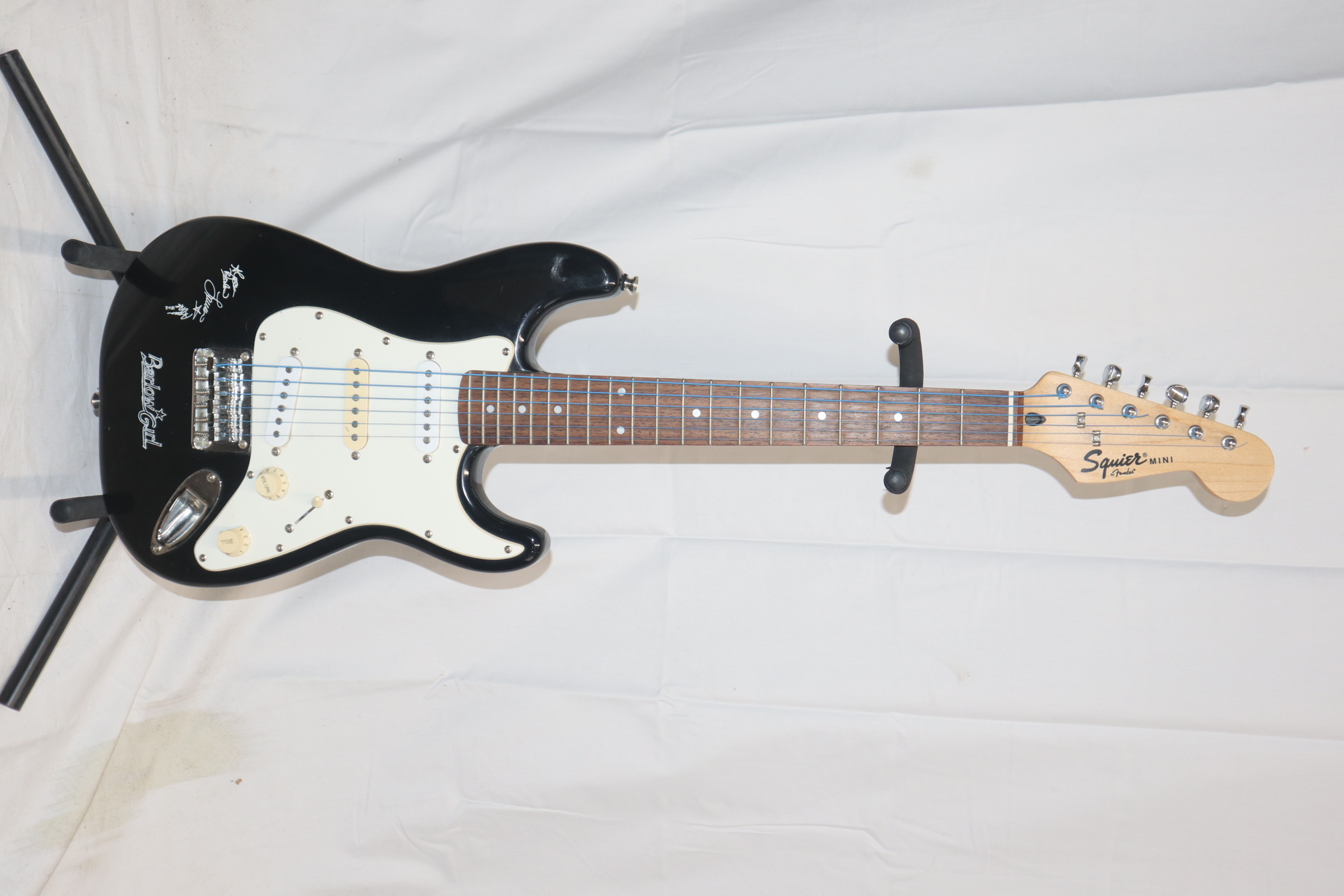 Squier By Fender Mini Stratocaster 0370121506 6-String Electric Guitar 4090
