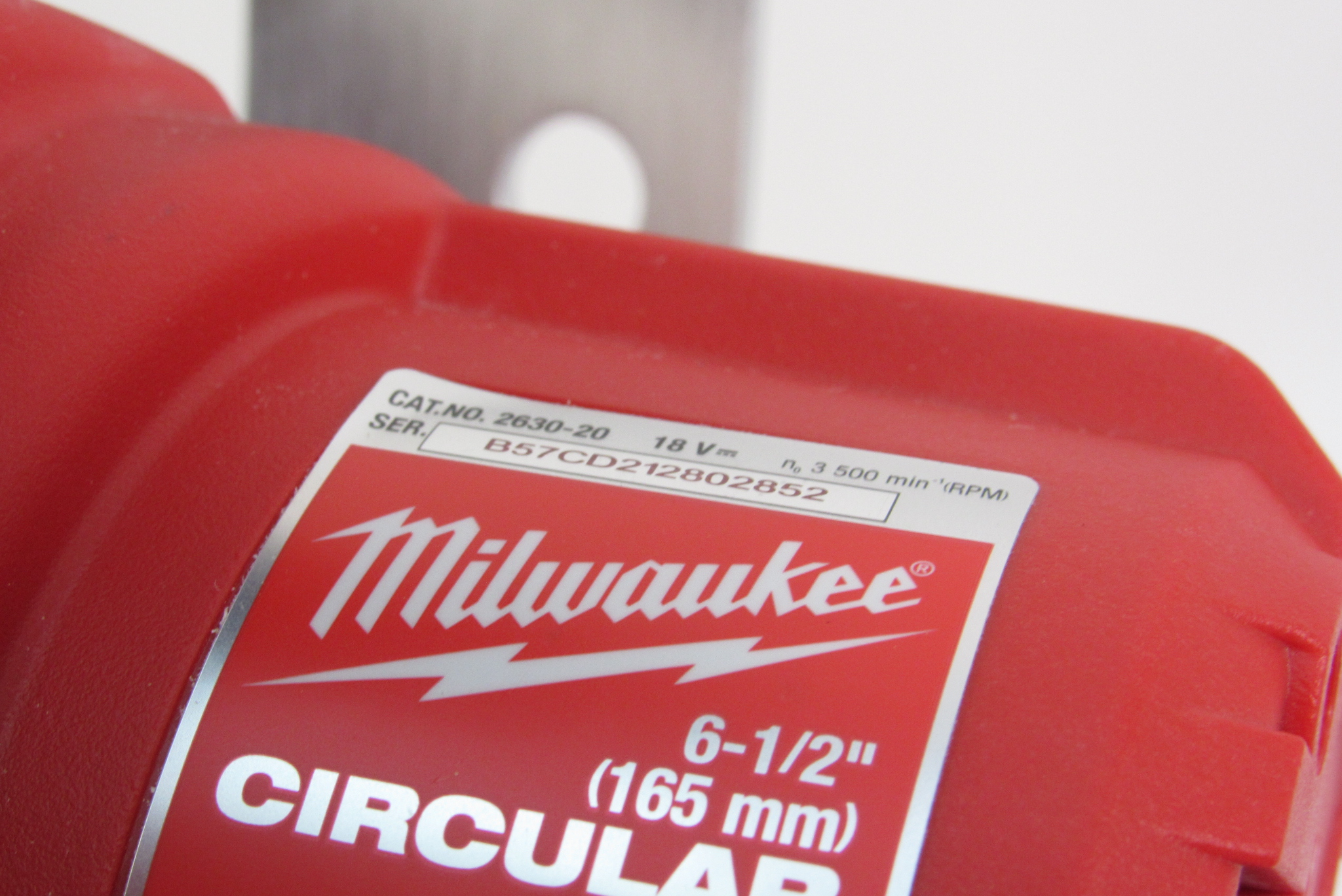Milwaukee 2630-20 M18 18V Lithium-ion 6-1/2'' Circular Saw - Tool Only