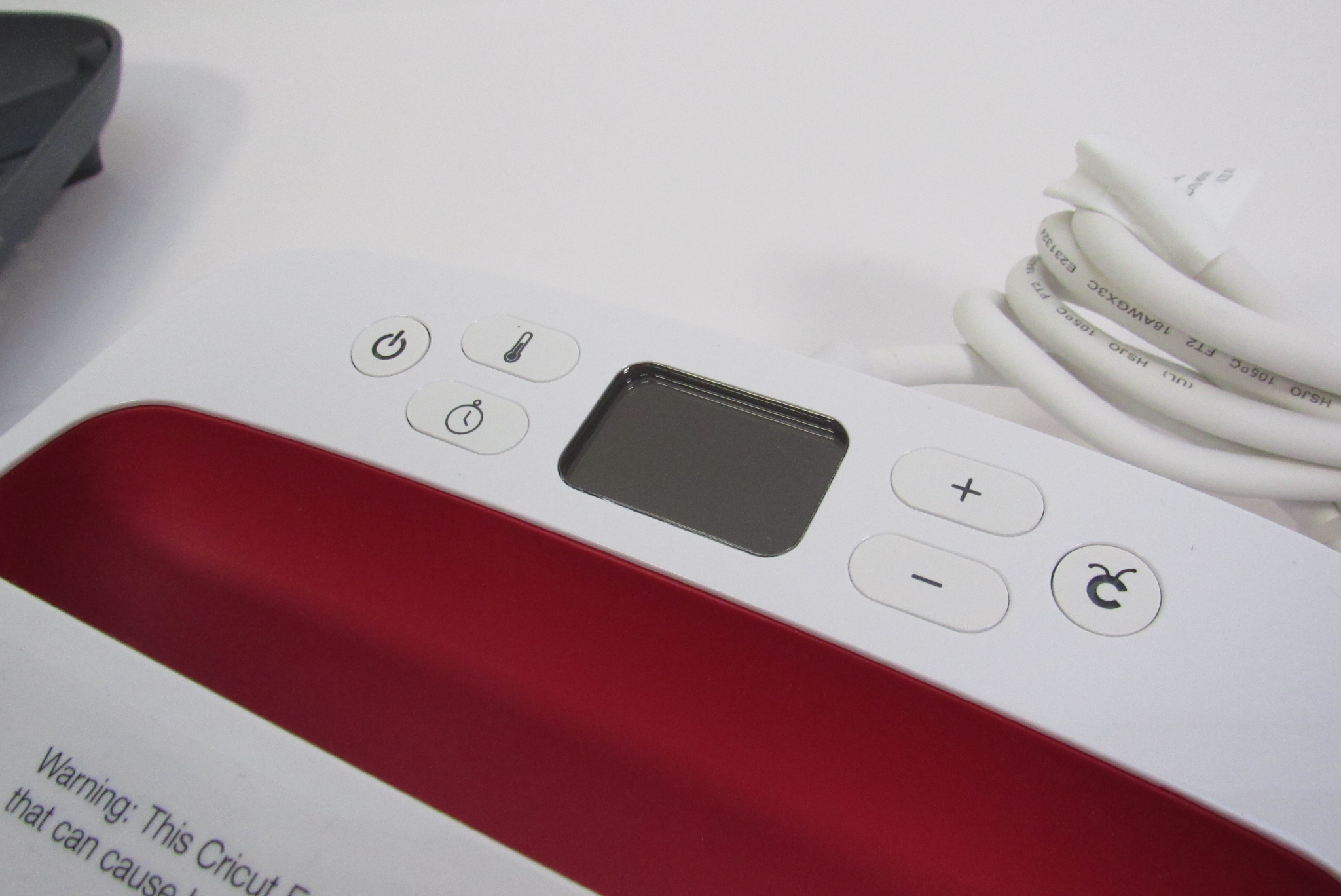 Cricut Easy Press 2 CHP180B2 9'' x 9'' Heat Press Machine - Red/White