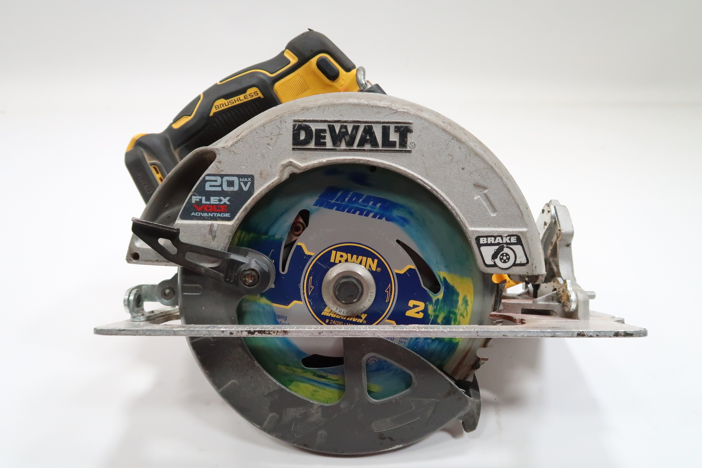 DeWalt DCS573 20V Cordless Brushless 7-1/4" Sidewinder Style Circular ...