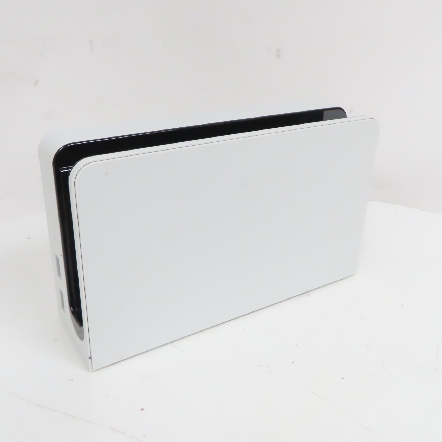 Nintendo Switch OLED HEG-001 64GB Video Game Console - White Joycons (9112)