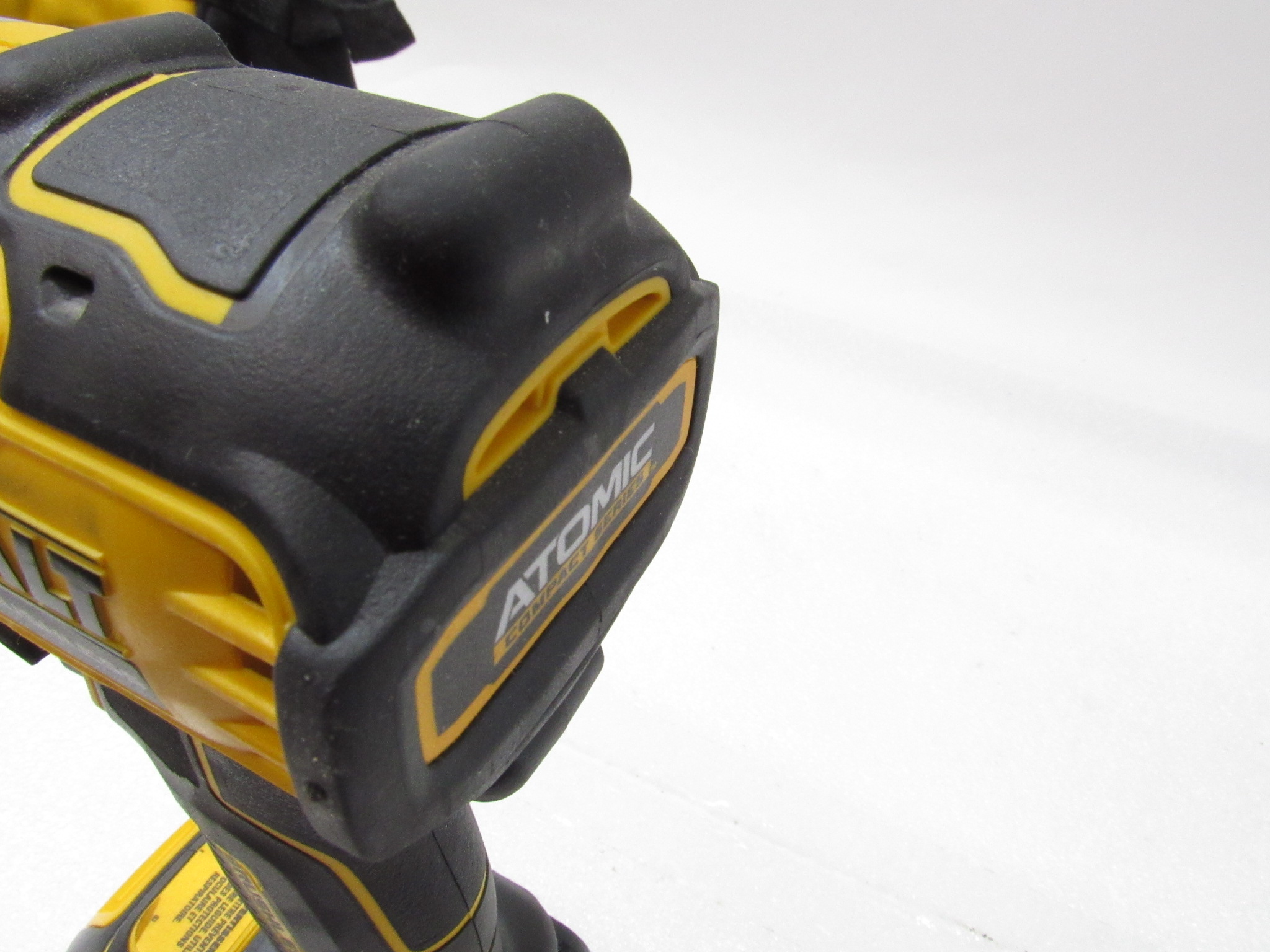 DeWalt DCF809 ATOMIC 20-Volt MAX Cordless Brushless Compact 1/4" Impact ...