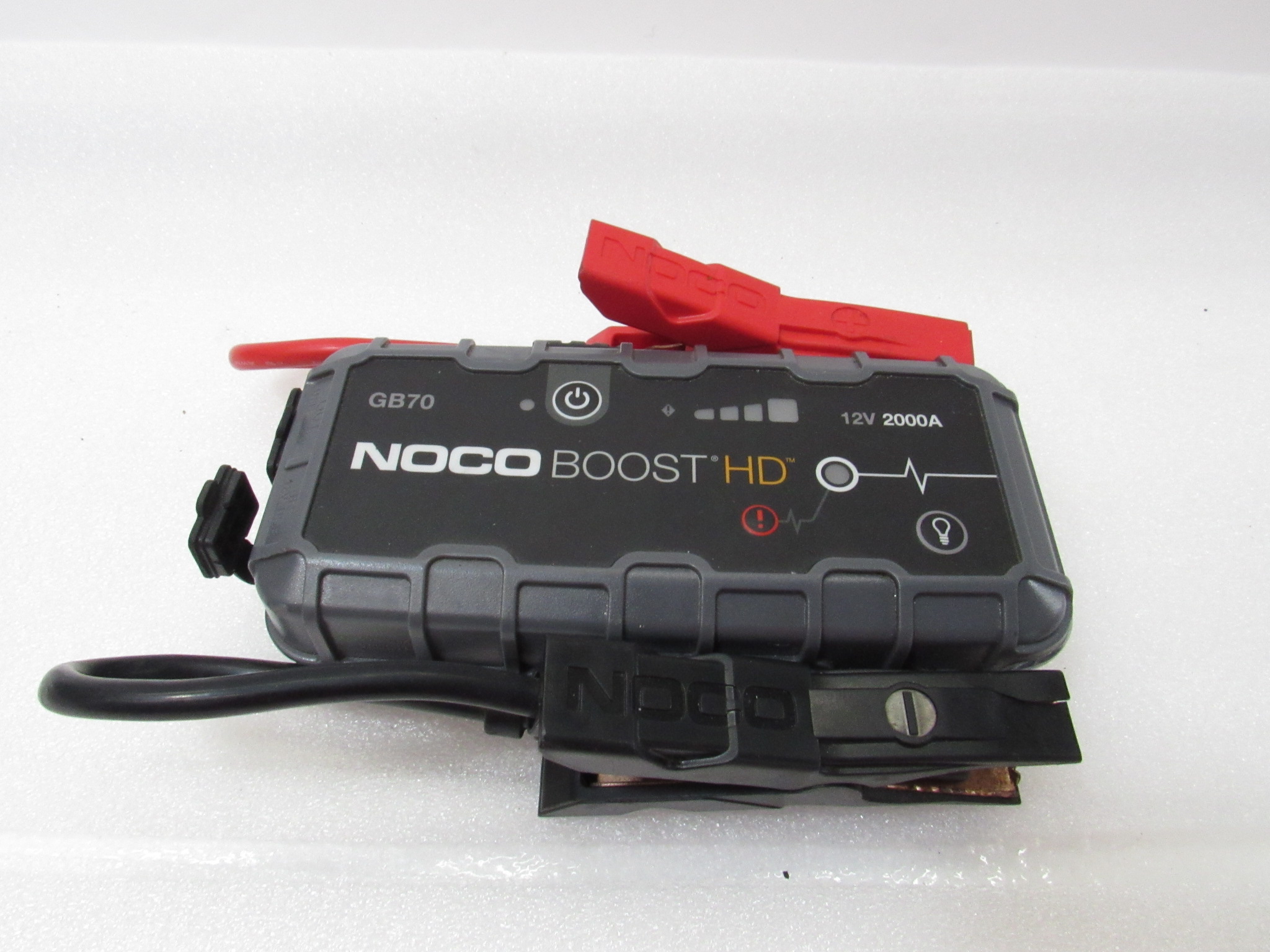 NOCO GB70 Boost HD GB70 2000 Amp 12-Volt UltraSafe Lithium Jump Starter Box
