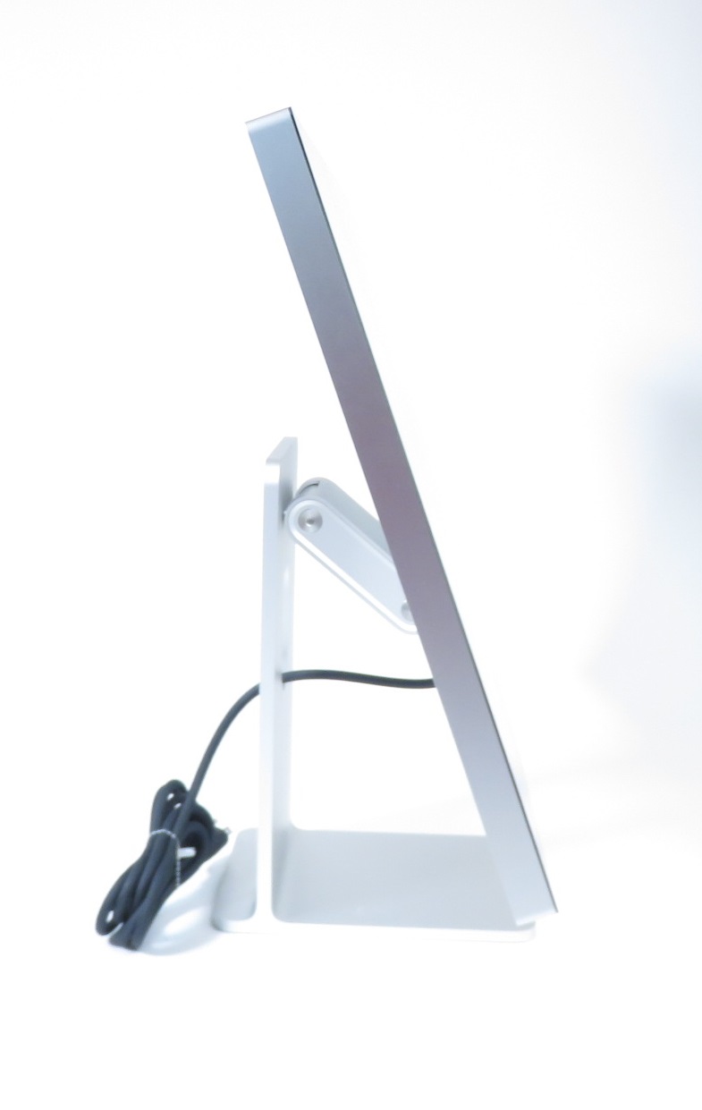 Apple Studio Display A2525 27-Inch IPS LCD Retina 5K Monitor