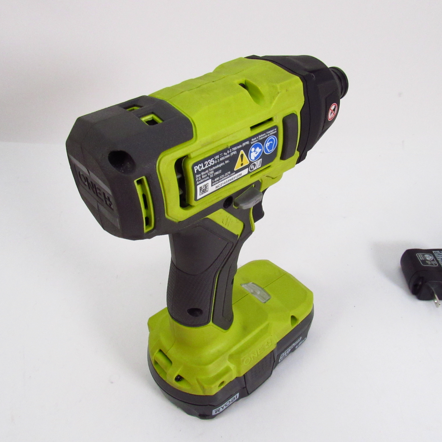 Ryobi PCL235 18V Lithium-ion Cordless 1/4'' Impact Driver Kit