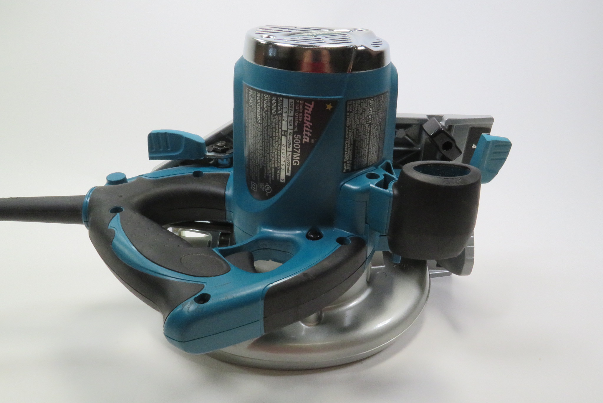 Makita 5007MG 15 Amp 7-1/4" Corded Magnesium Circular Saw