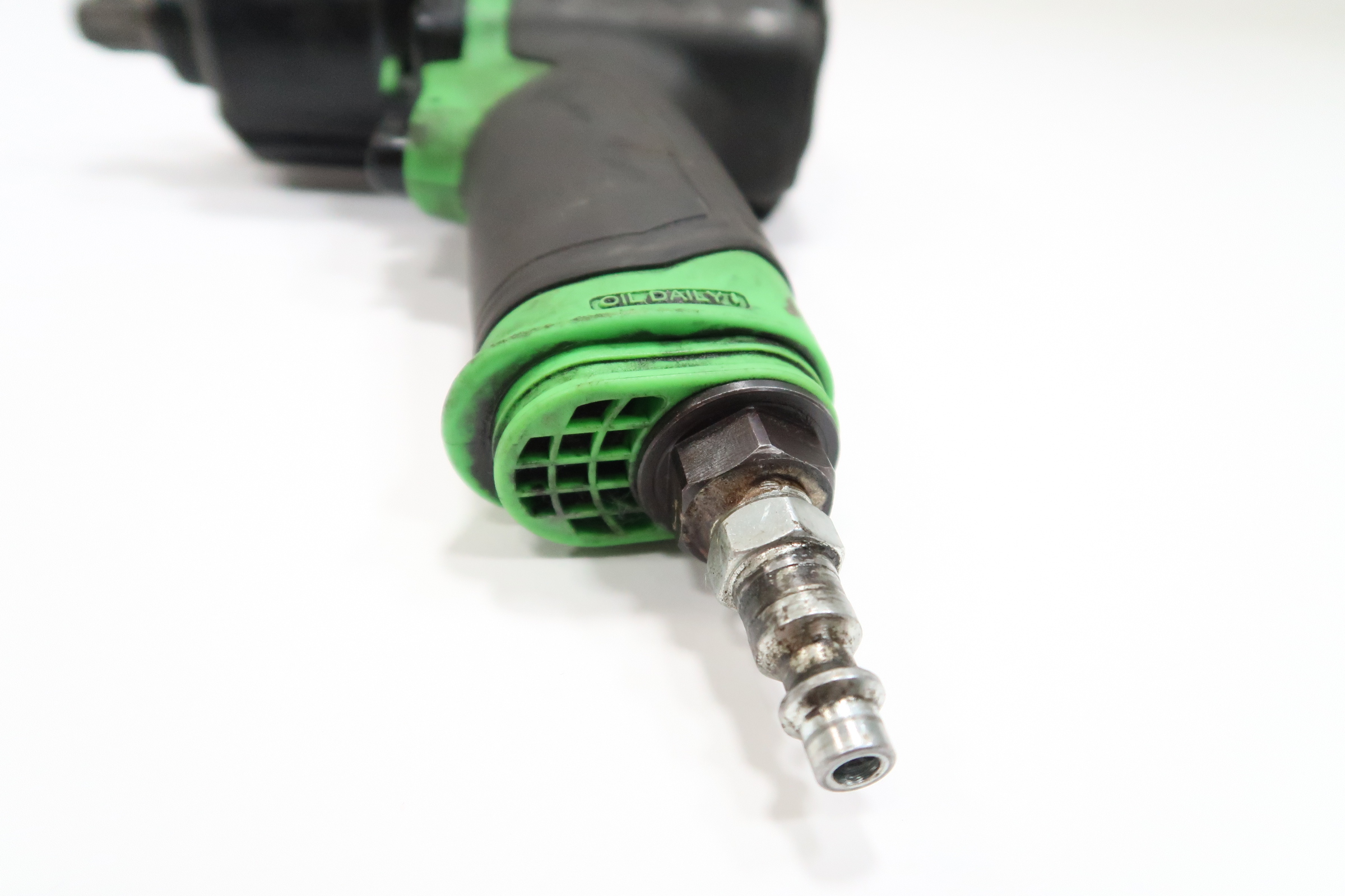 Earthquake XT EQ12GXT 1/2 in. Composite Air Impact Wrench - Green 3233