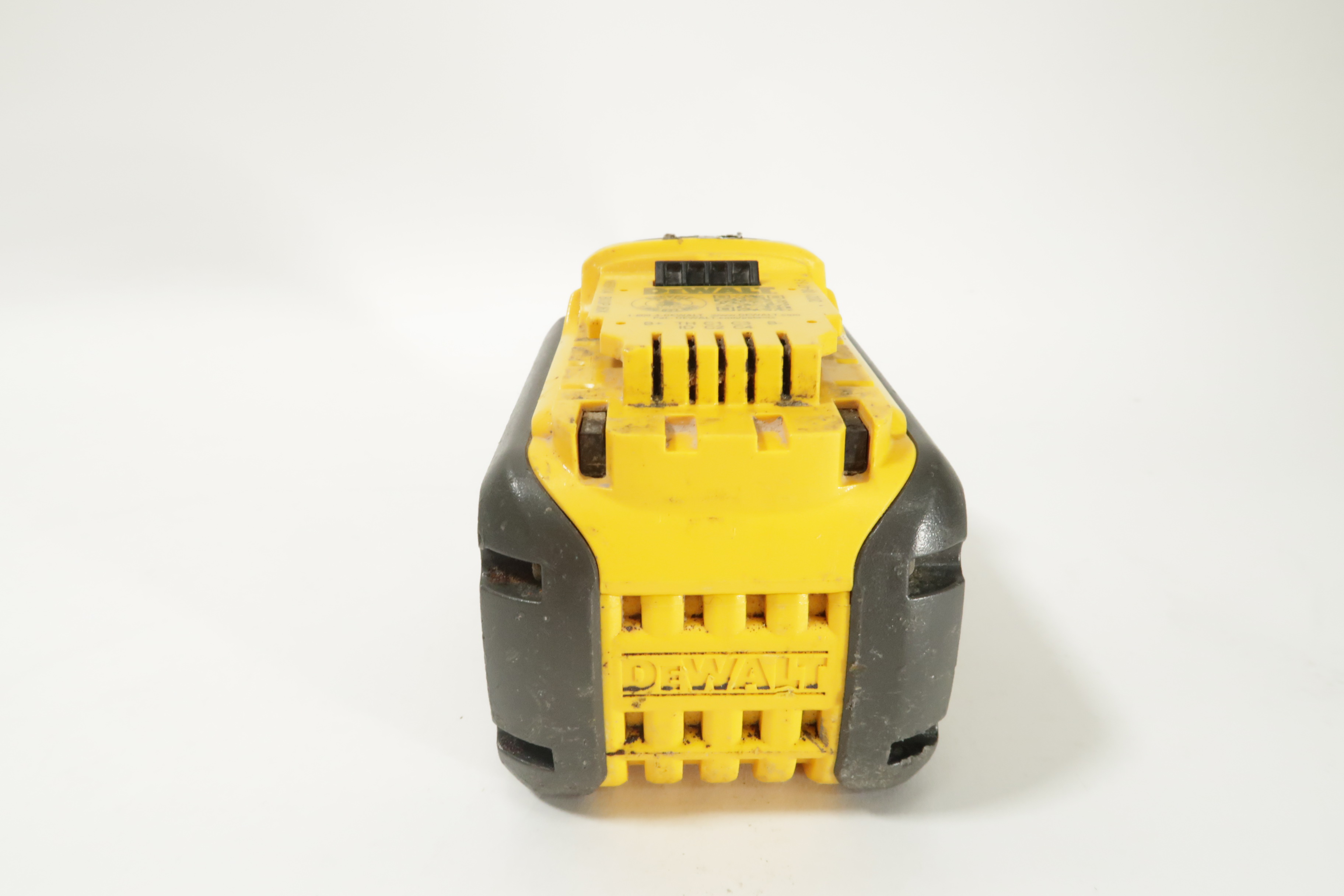 DEWALT DCB609 FLEXVOLT 20-Volt /60-Volt MAX Lithium-Ion 9.0 Ah Battery ...