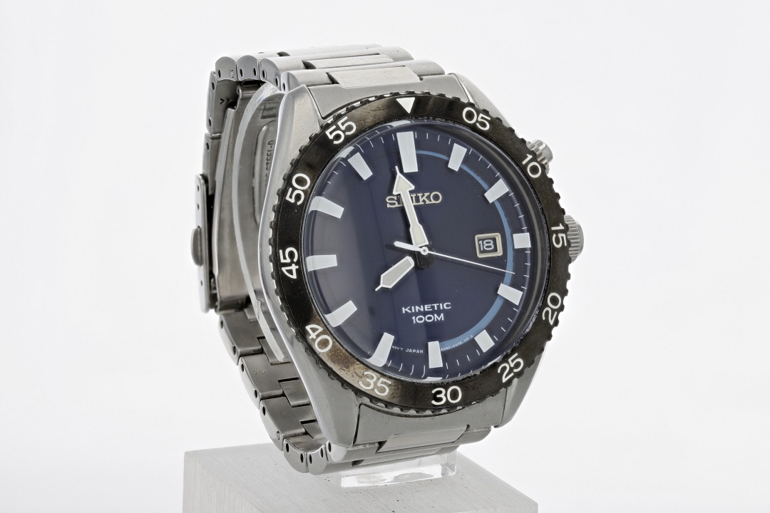 Seiko Kinetic Blue Dial 44mm Quartz Sport Stainless Steel Men's Wristwatch