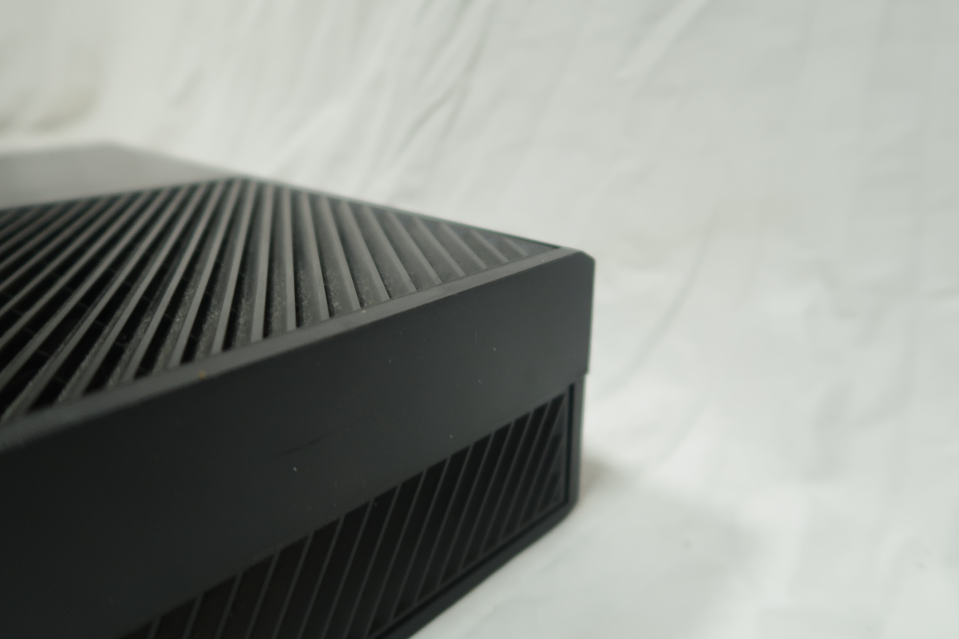 Microsoft Xbox One 1540 500GB HDD Black Body Home Video Game Console 0685