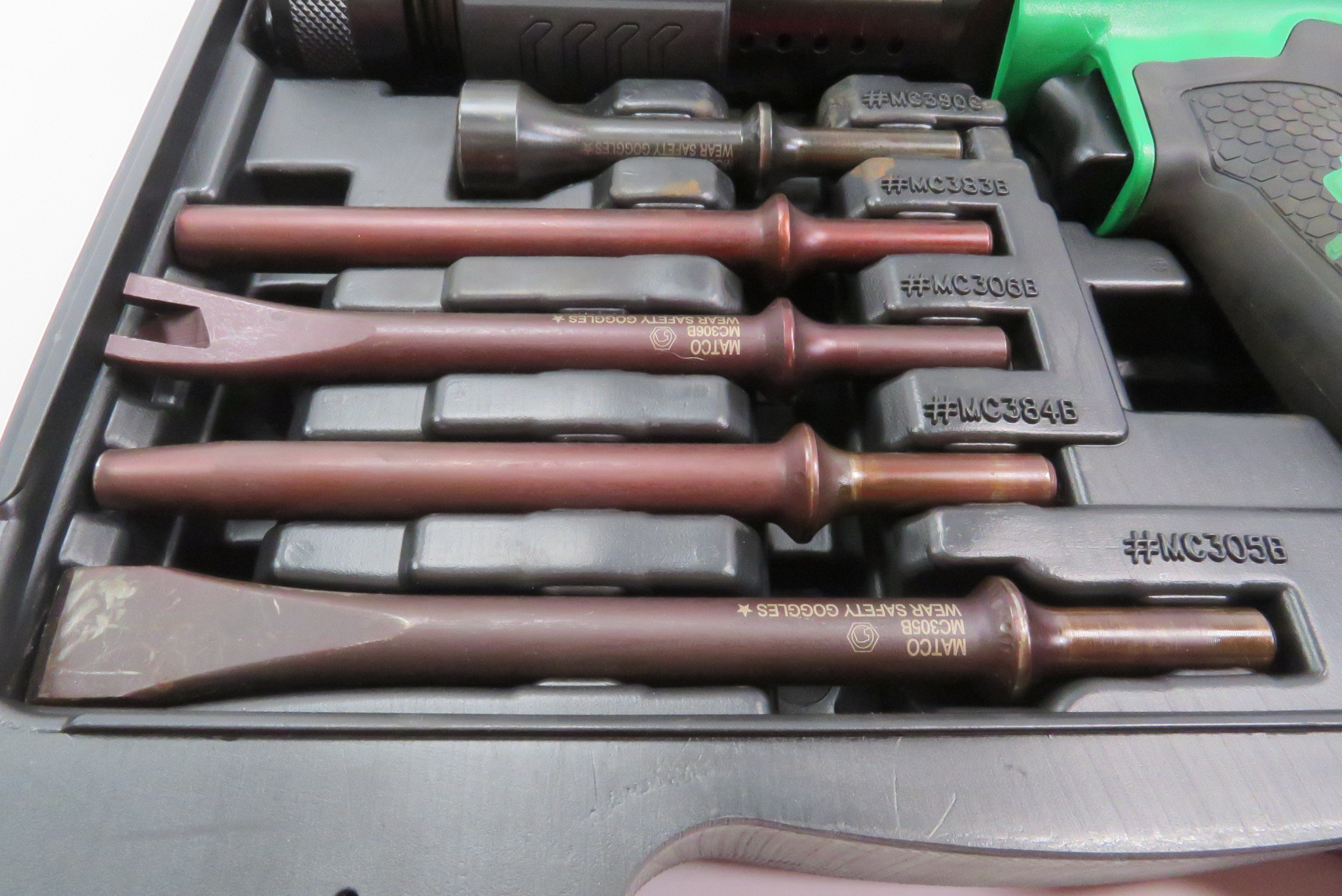 Matco Tools MT2916 Long Barrel 3-3/4" Stroke Pneumatic Air Hammer