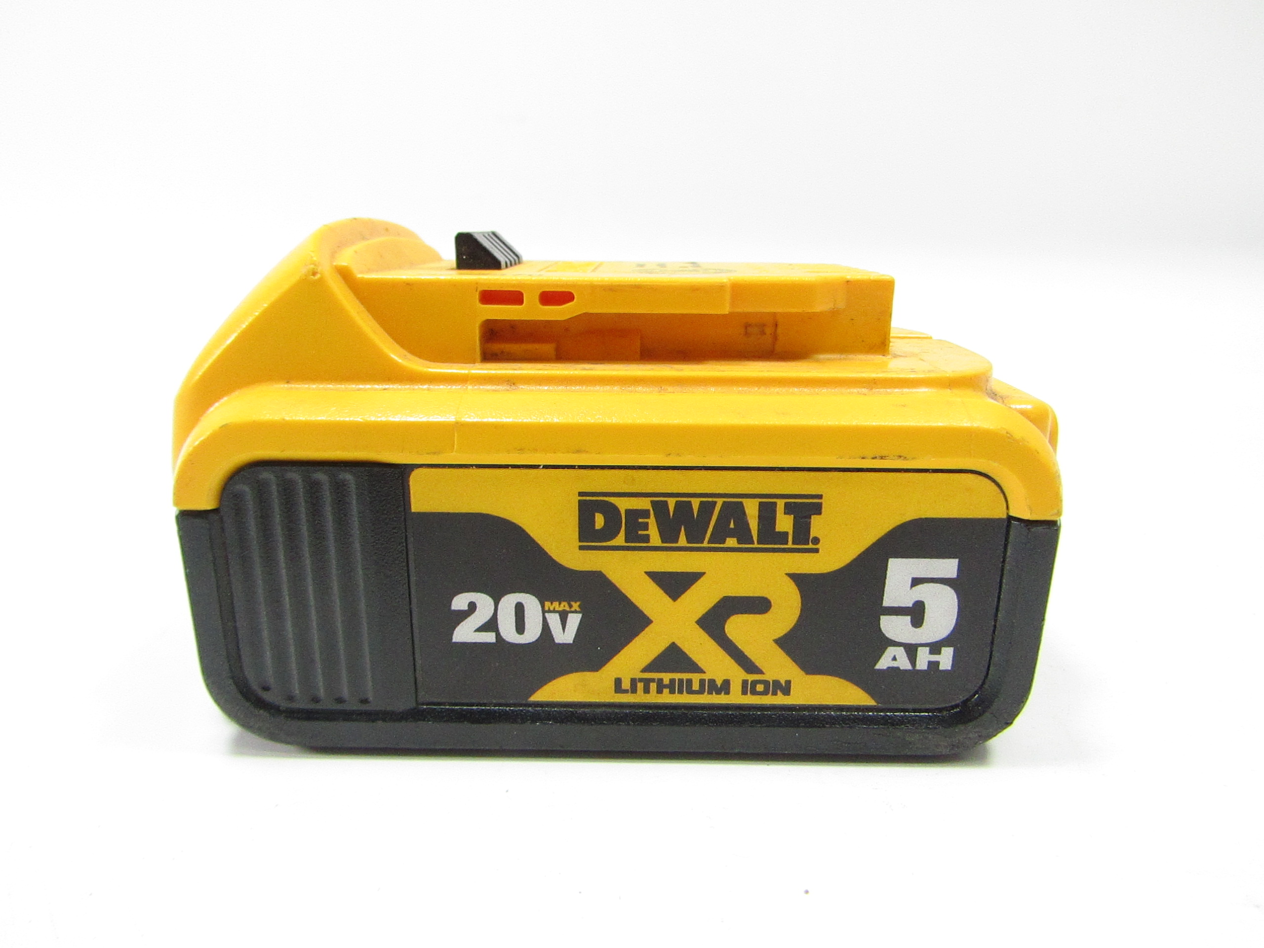 DeWALT DCB205 20-Volt MAX XR Premium Lithium-Ion 5.0Ah Battery Pack