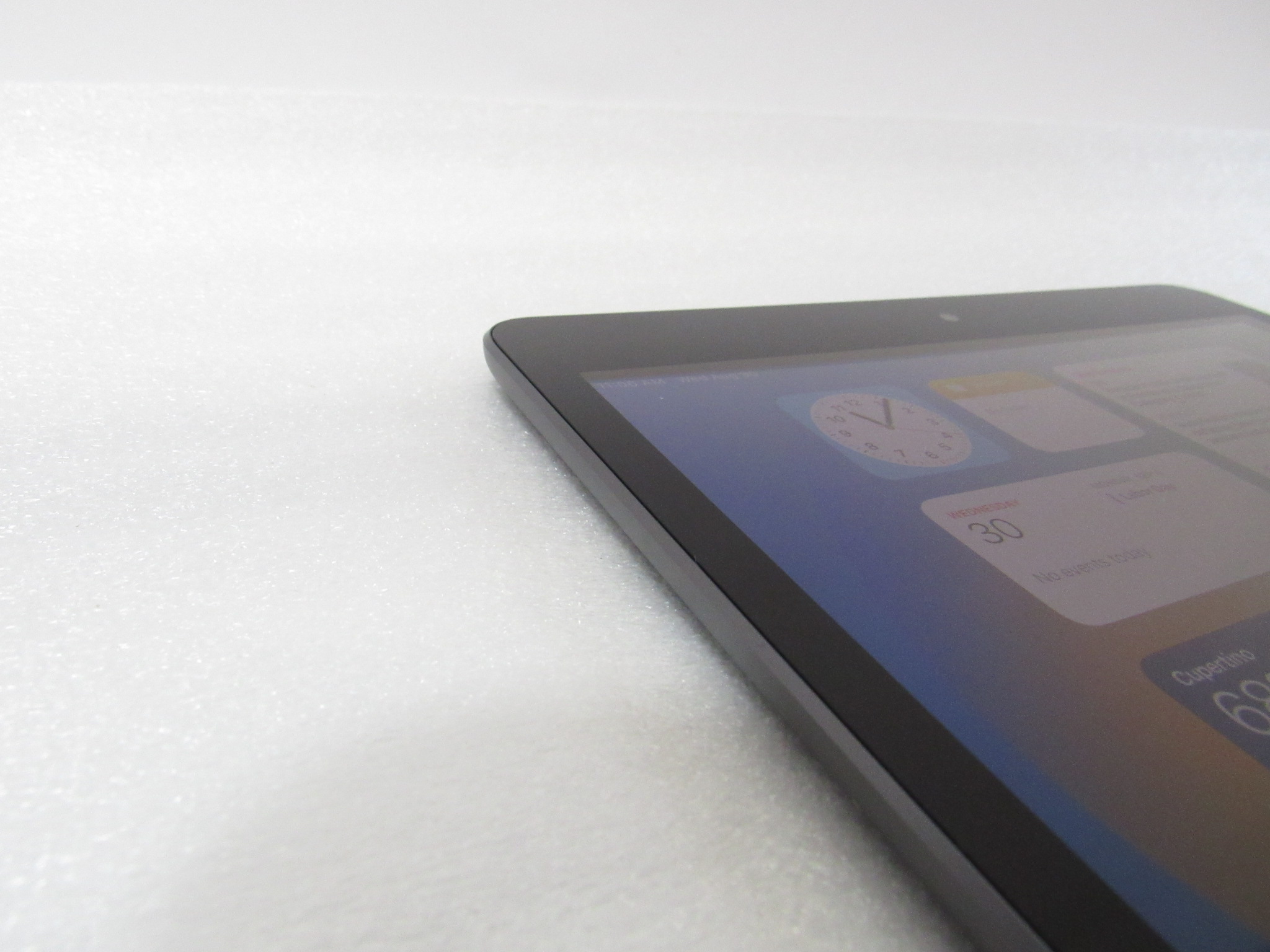 Apple iPad MK2K3LL/A A2602 10.2" 9th Gen (Wi-Fi Only) 64GB Storage Tablet