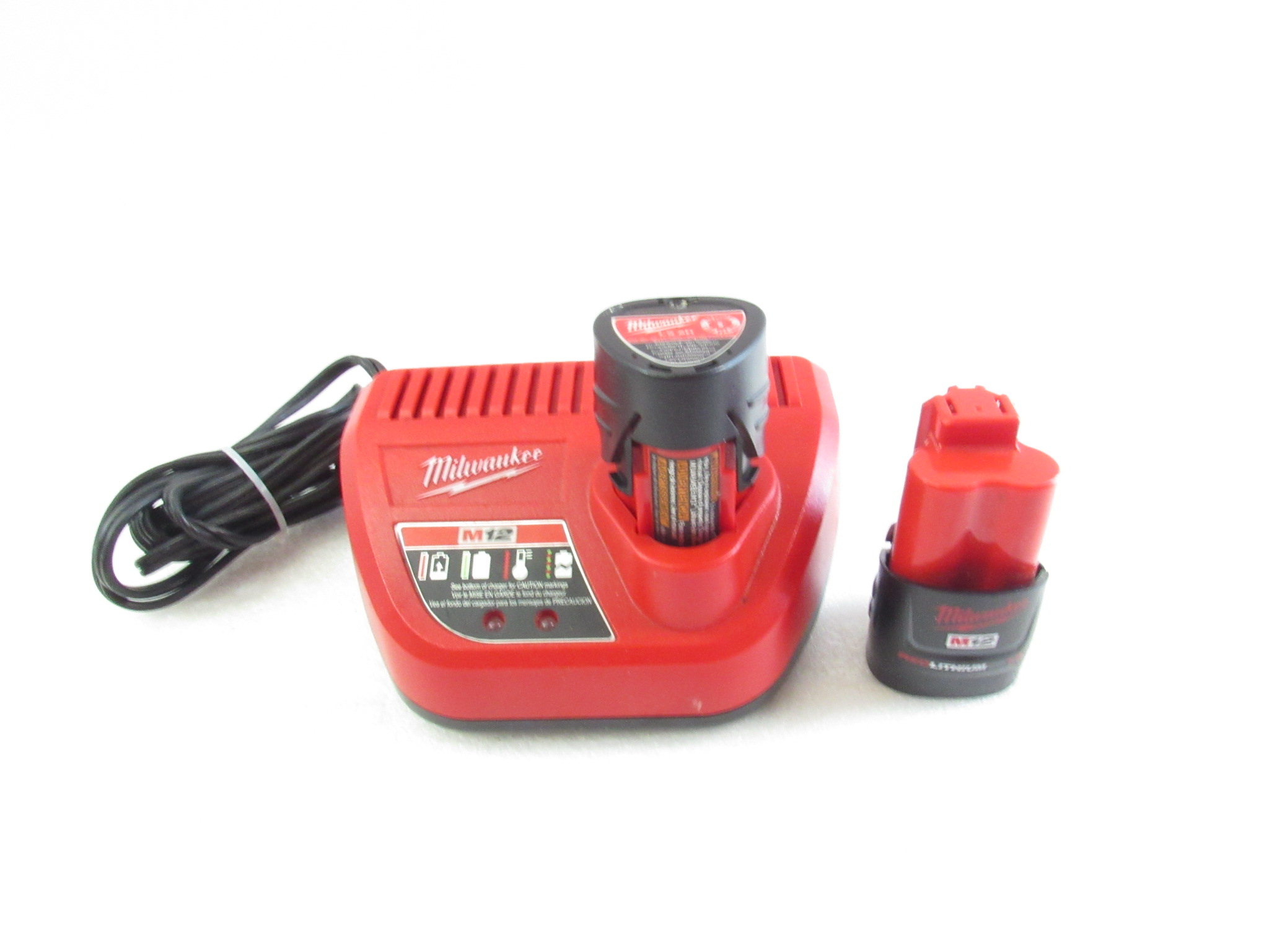 Milwaukee 48-11-2401 M12 12-Volt Lithium-Ion Compact Battery Packs 1.5AH