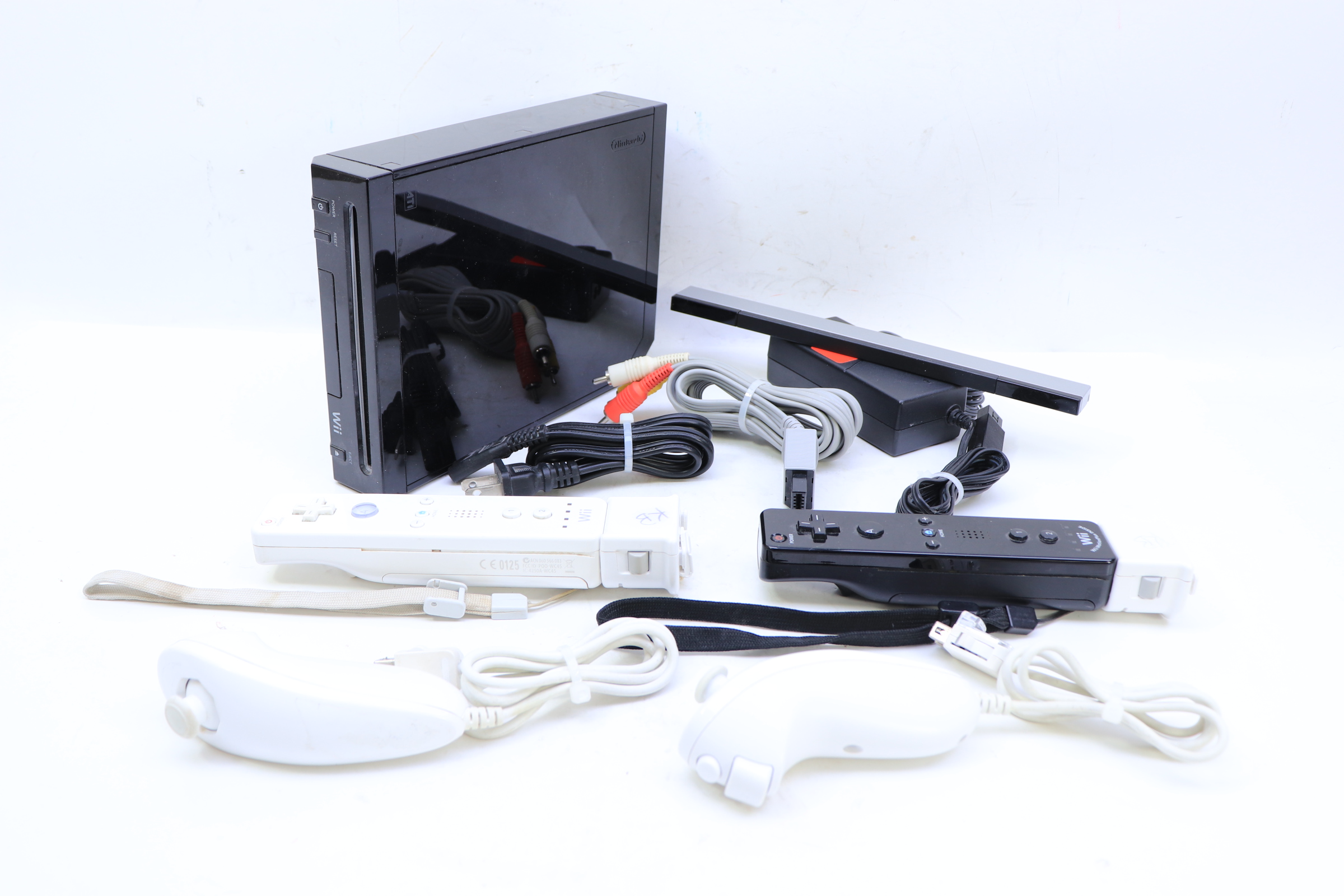 Nintendo Wii RVL-101 512MB Black Home Video Game Console - 4219