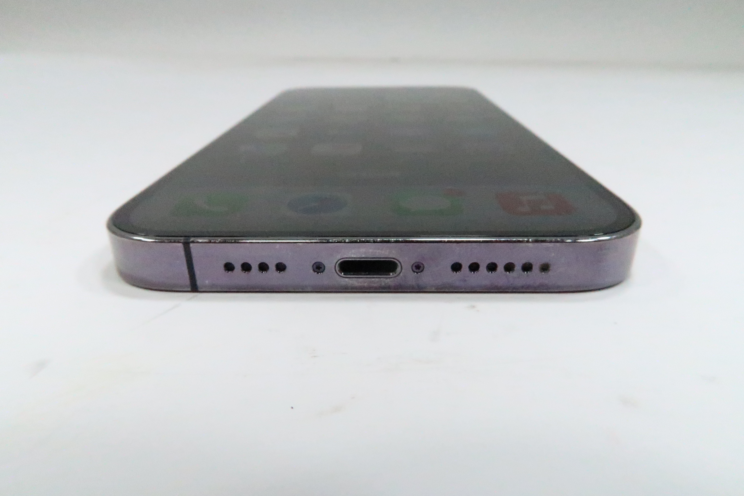 Apple iPhone 14 Pro Max MQ8R3LL/A 128GB Verizon 6.7" - Deep Purple 8650