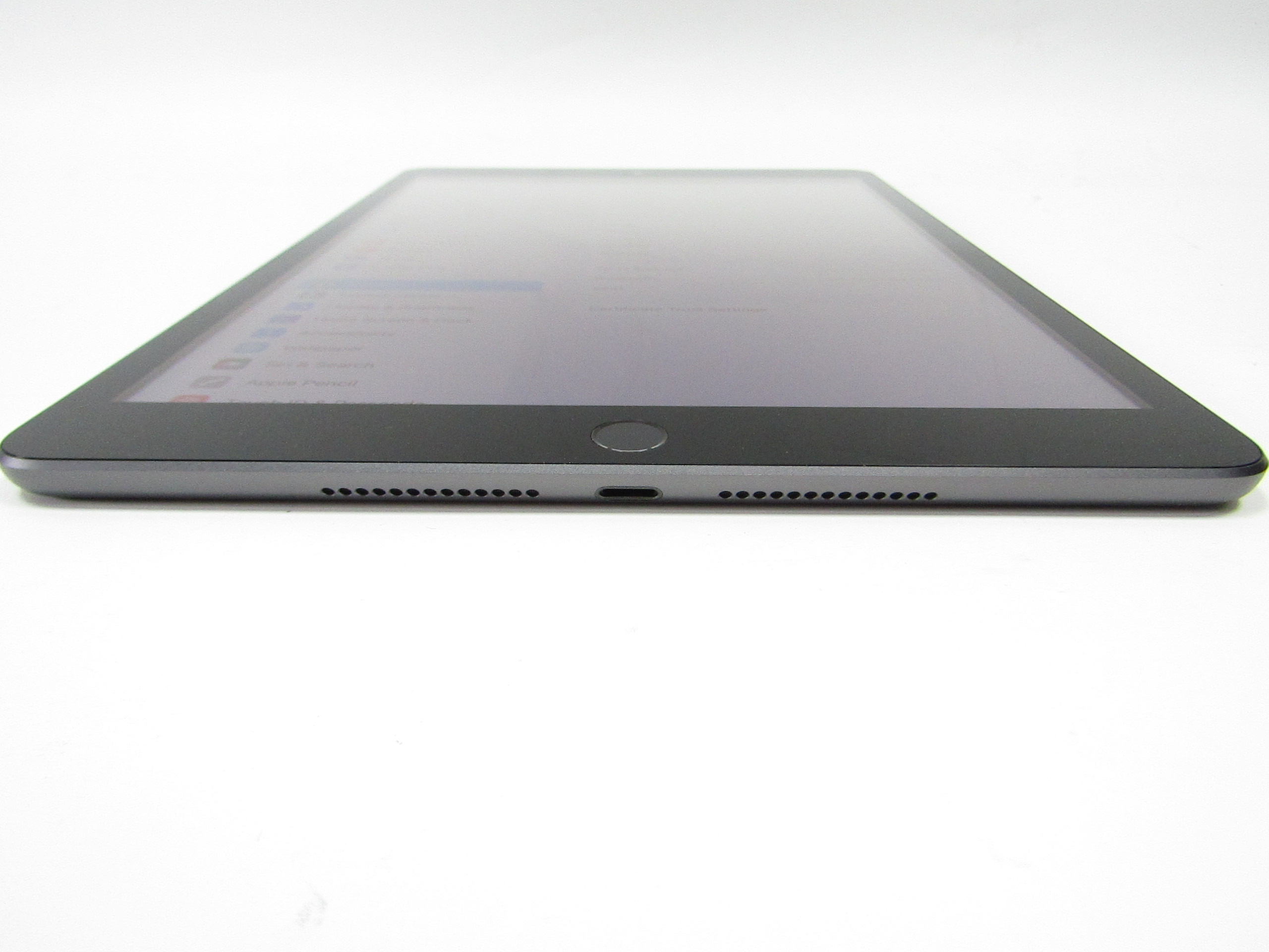 Apple iPad 9th Gen MK2K3LL/A A2602 10.2" Wi-Fi Space Gray 64GB Tablet 8233