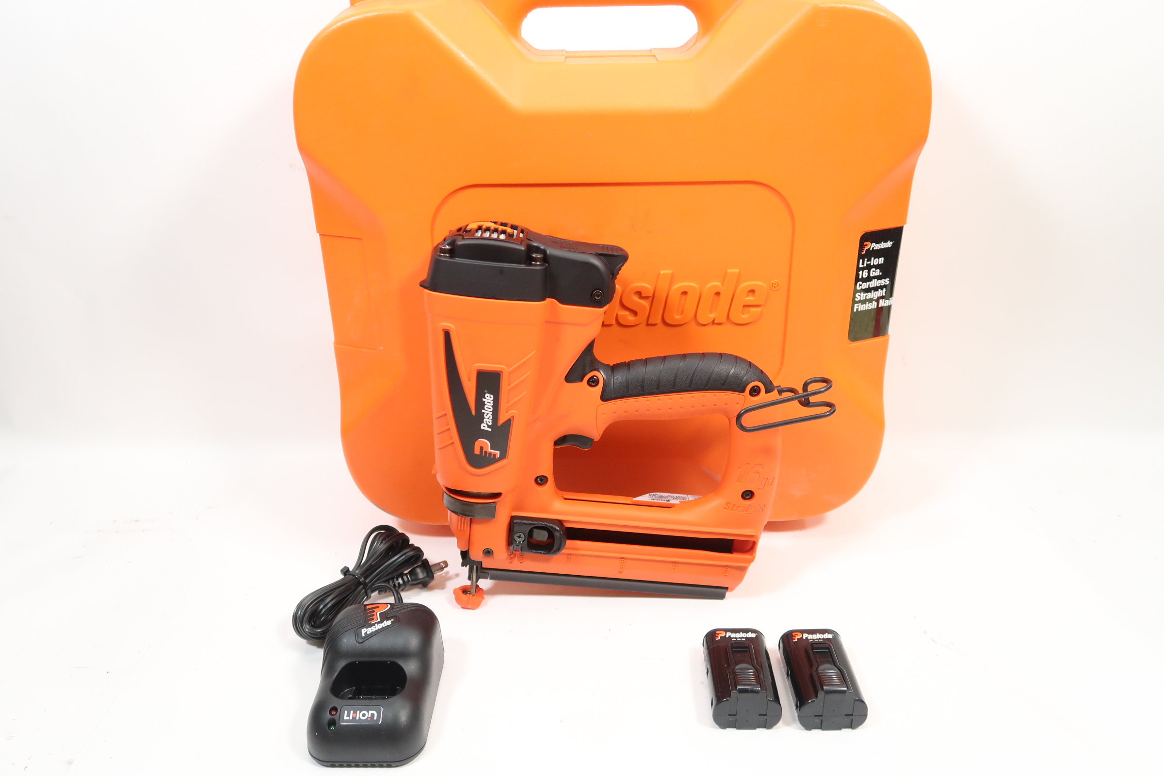 Paslode IM250s Li 16-Gauge Cordless Lithium-Ion Angled Finish Nailer