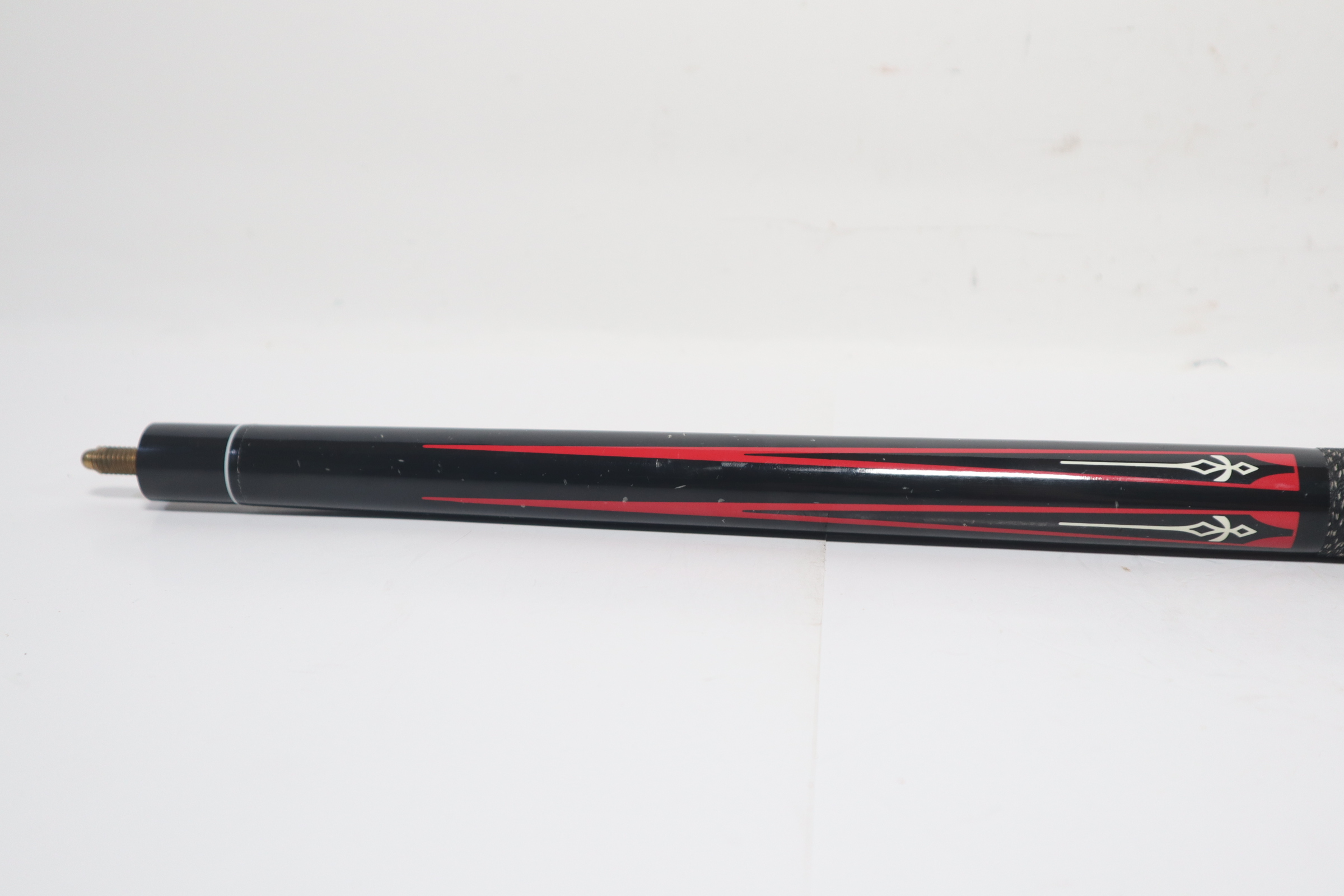 Minnesota Fats Black/Red/White 18-Ounce 57-Inch Pool Cue & Soft Pool ...