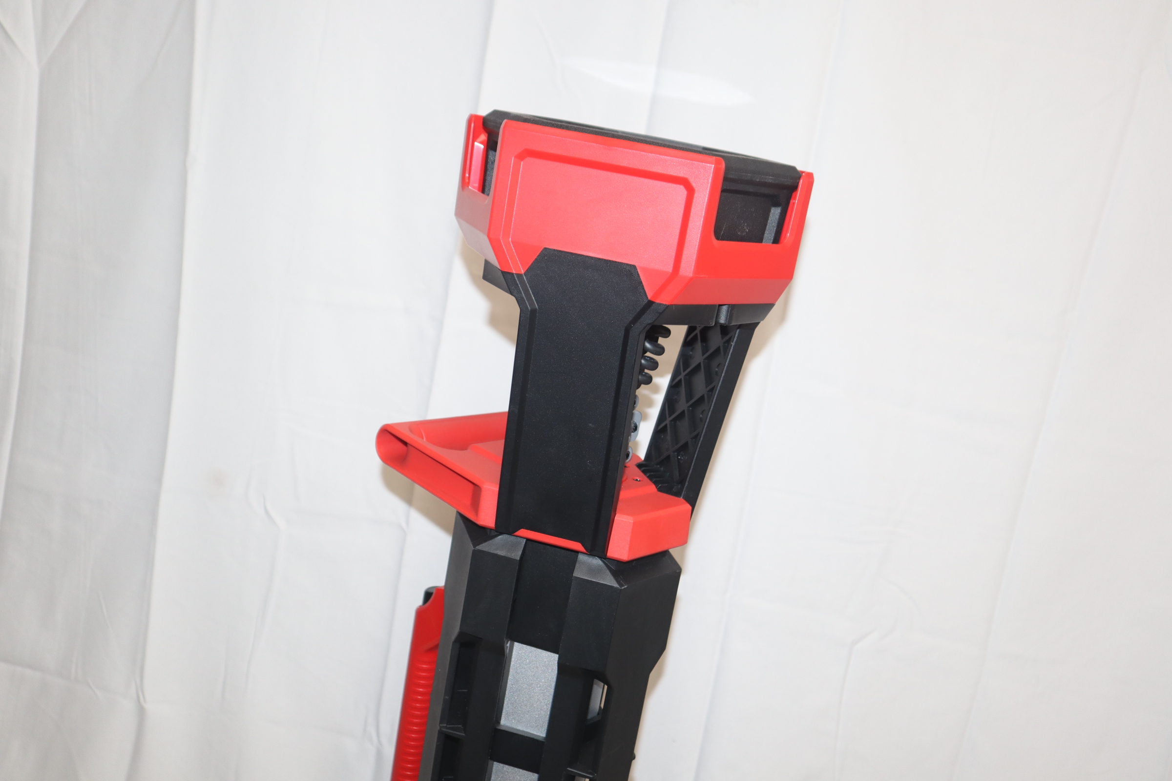 Milwaukee 2131-20 M18 ROCKET Dual Power Corded & Cordless Tower Light