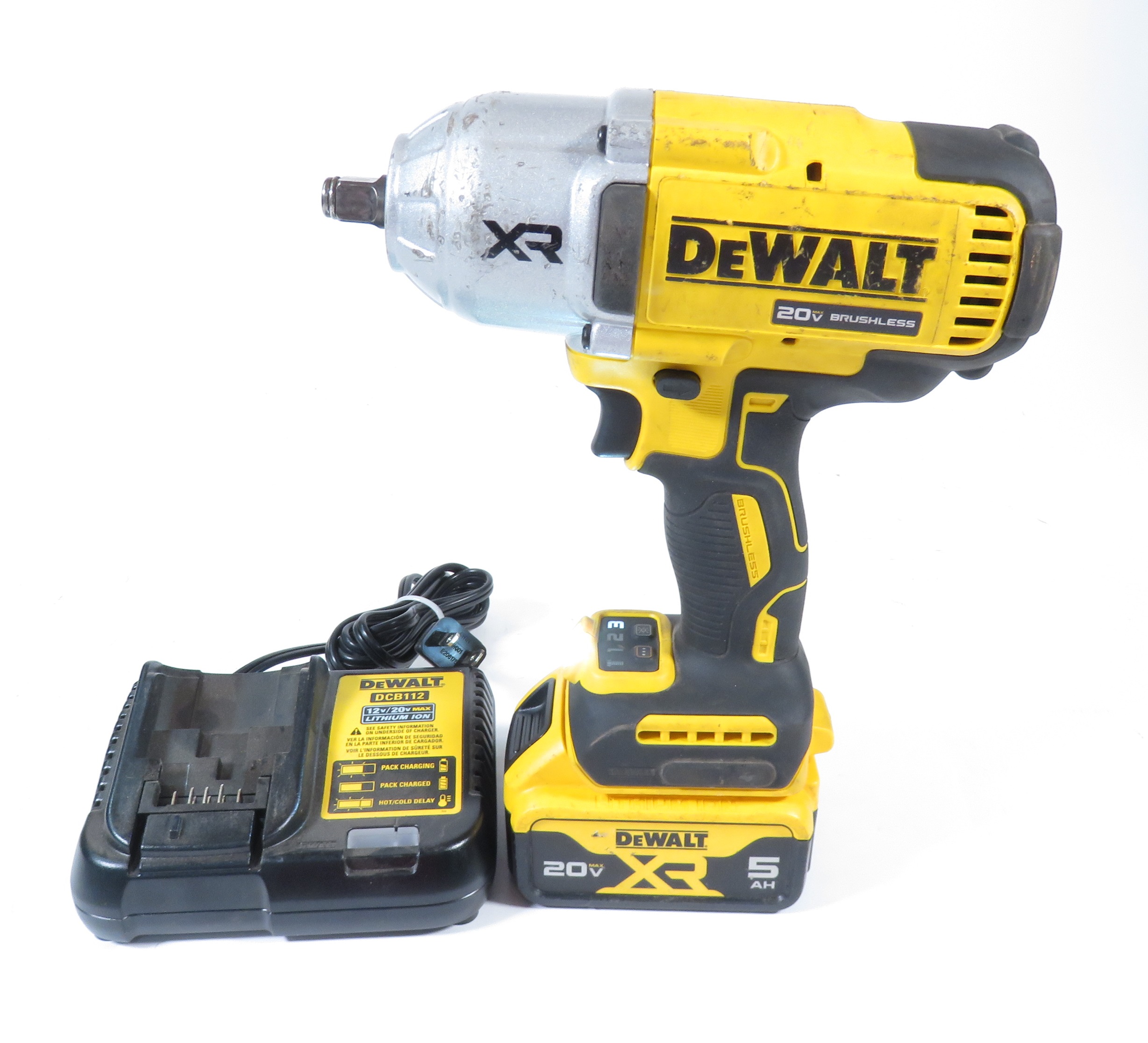 DEWALT DCF900 20-Volt MAX Lithium-Ion Cordless 1/2 in. Impact Wrench