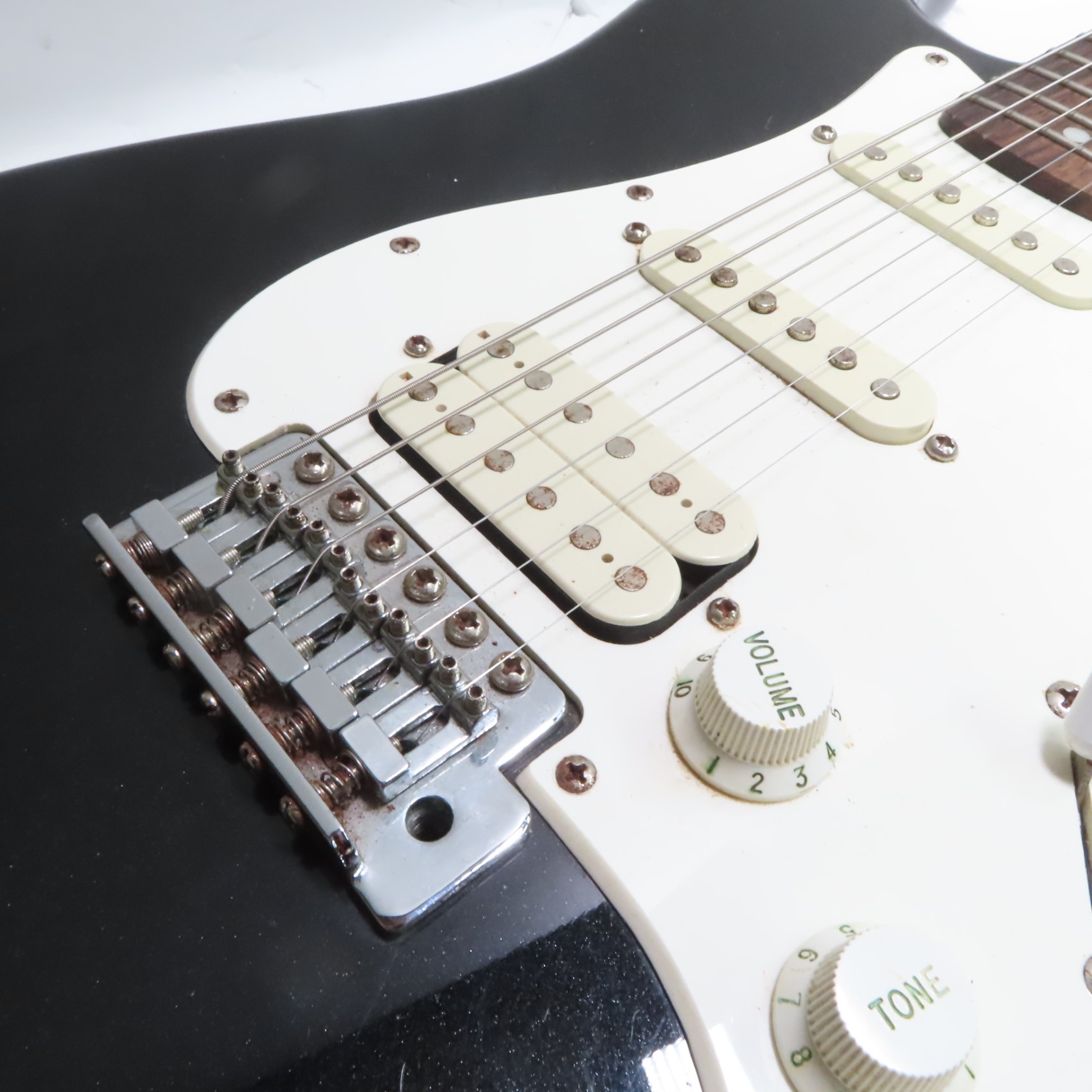 Fender Starcaster Solid Body 6-String Electric Guitar - Black (Pick-Up ...