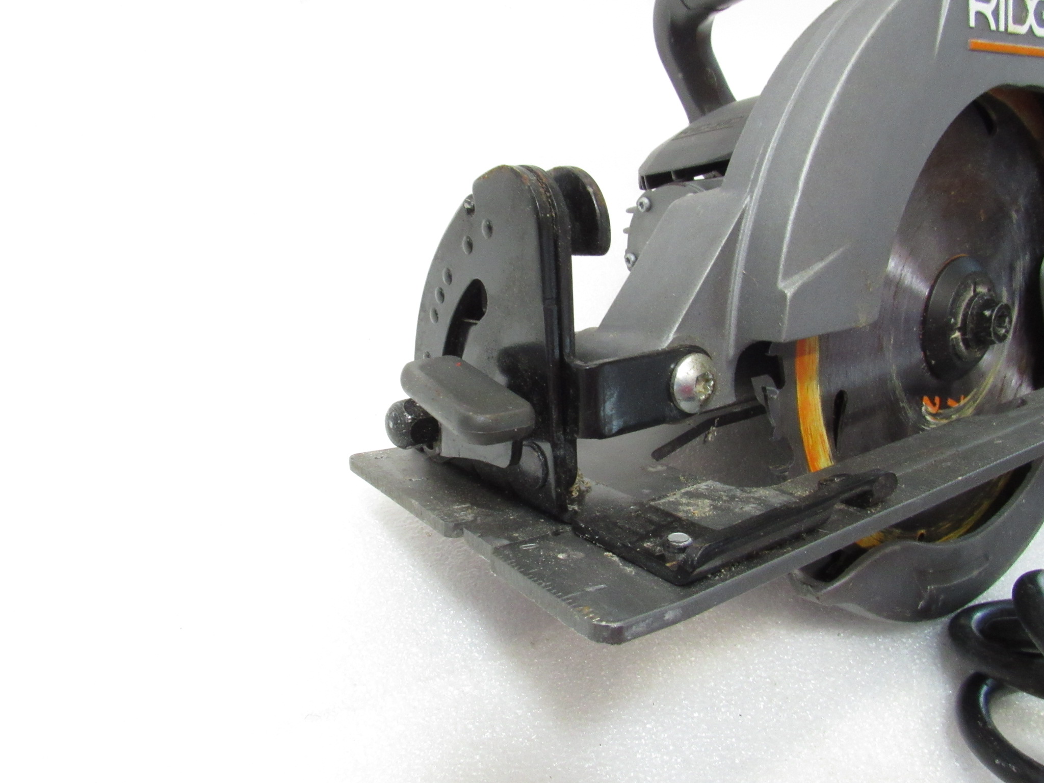 Ridgid R32104 15 Amp 7-1/4" Worm Drive Circular Saw